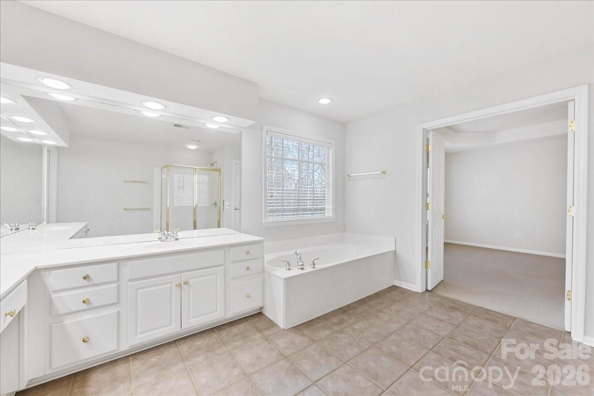 Photo 37 of 11143 Knight Castle Drive20, Charlotte, NC