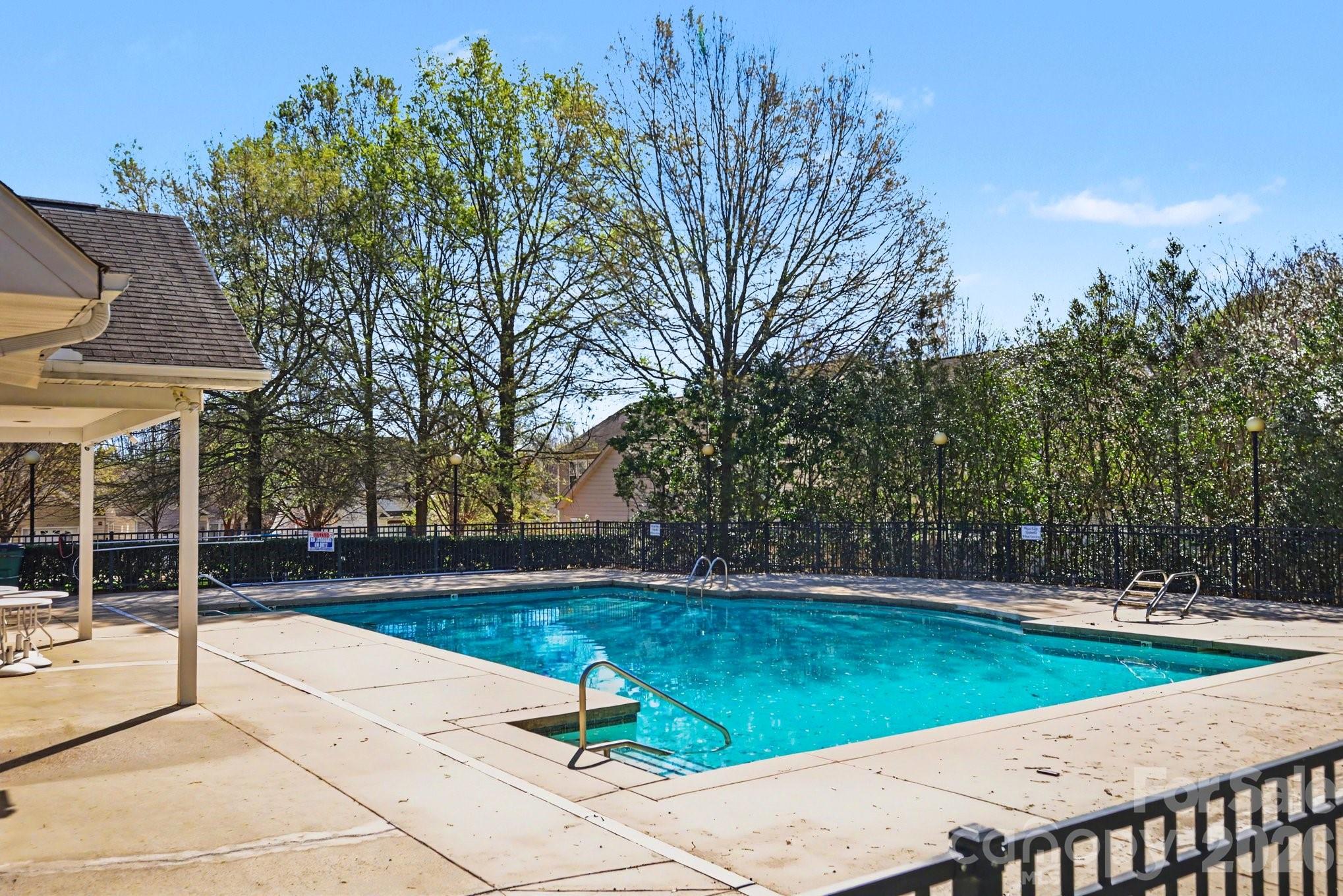 Photo 25 of 8411 Chaceview Court, Charlotte, NC
