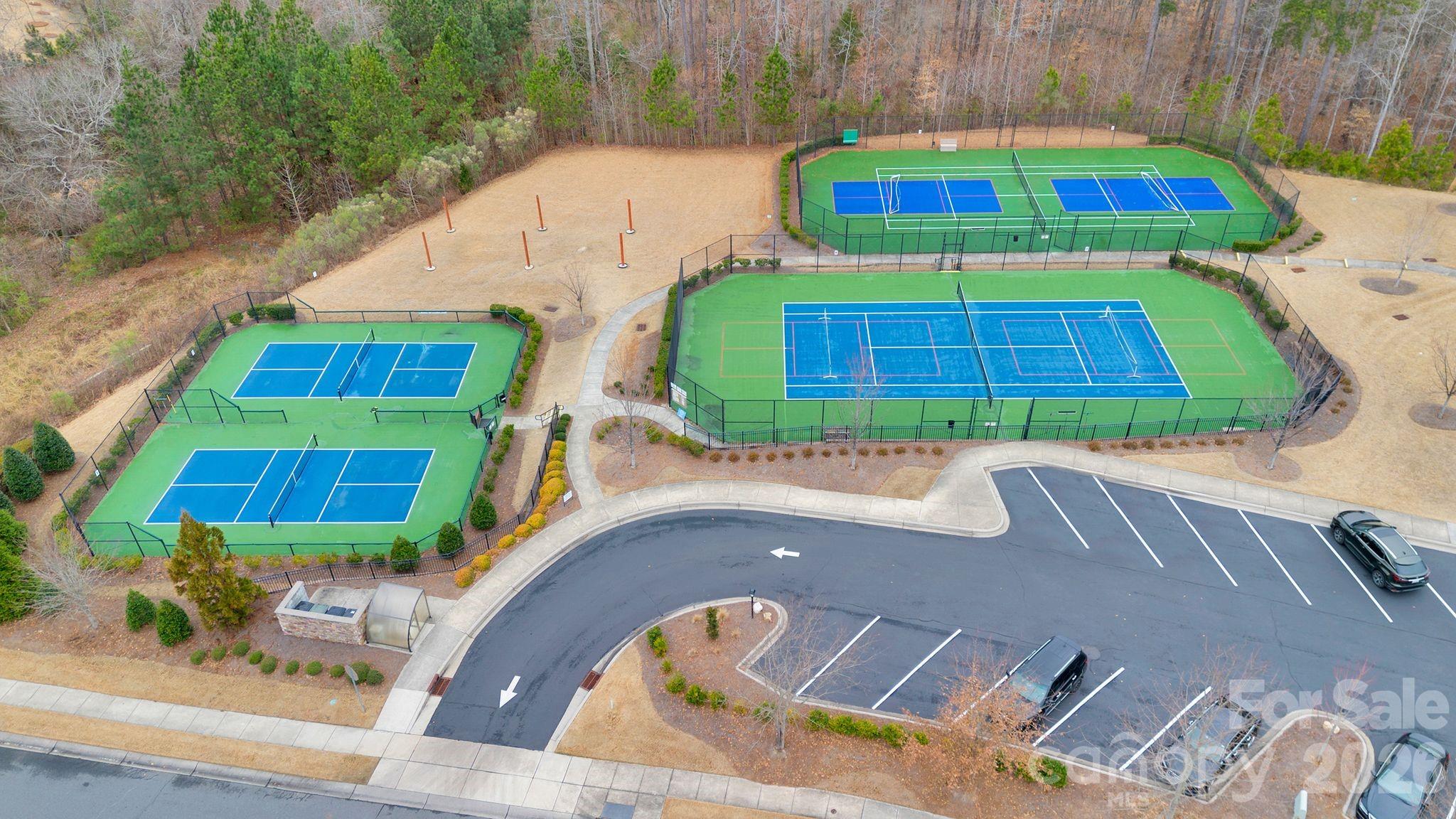 Photo 36 of 14920 High Bluff Court, Charlotte, NC