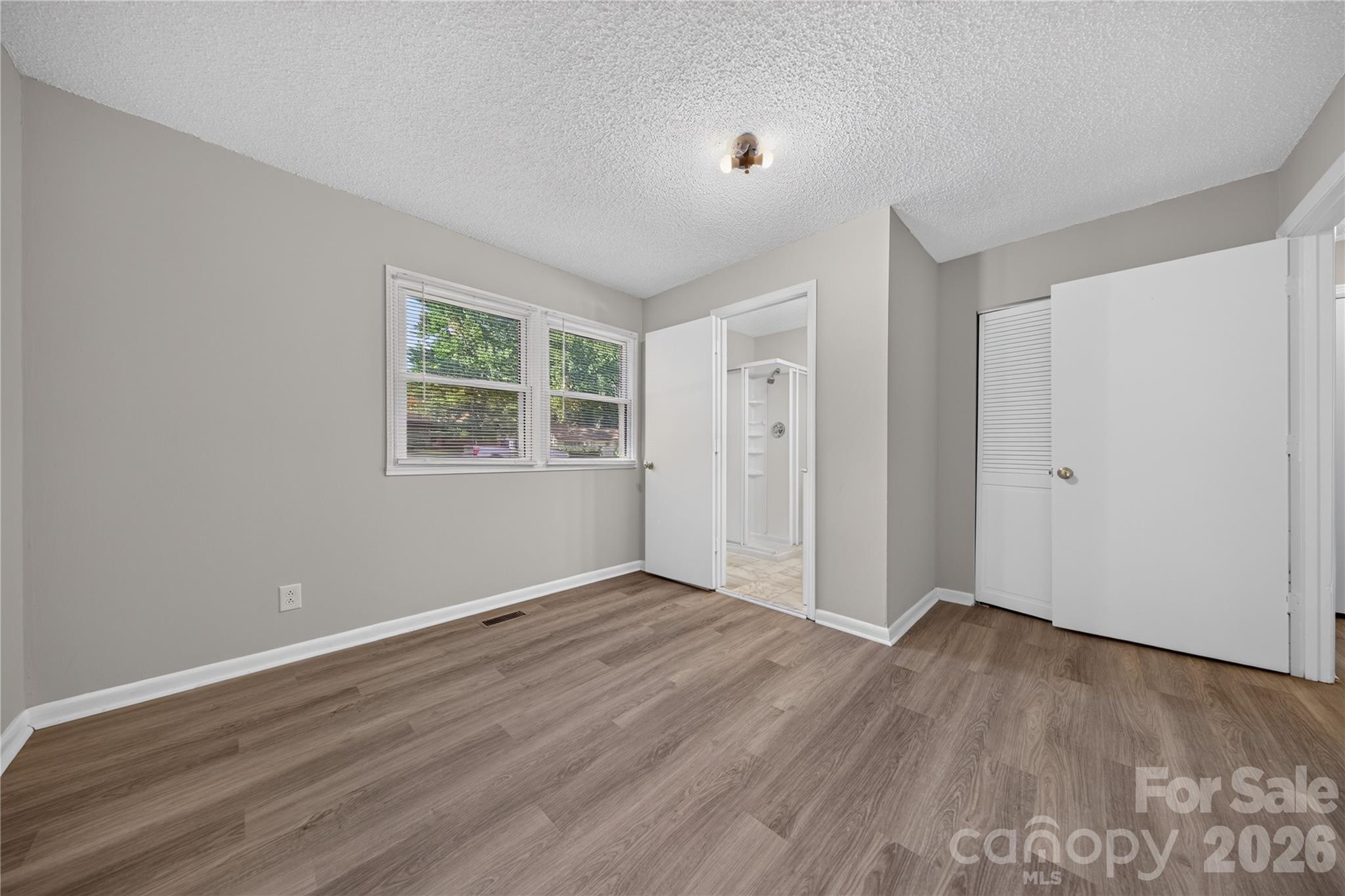 Photo 18 of 520 Inwood Drive, Charlotte, NC