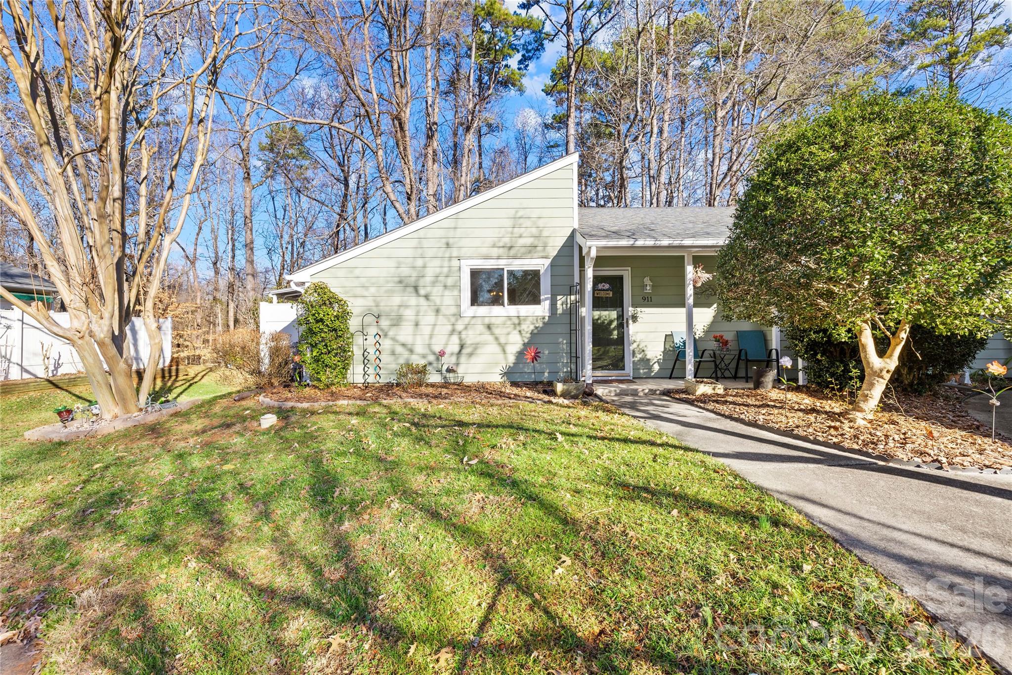 Home for sale at 911 Sardis Cove Drive, Charlotte, NC — photo 1 of 29