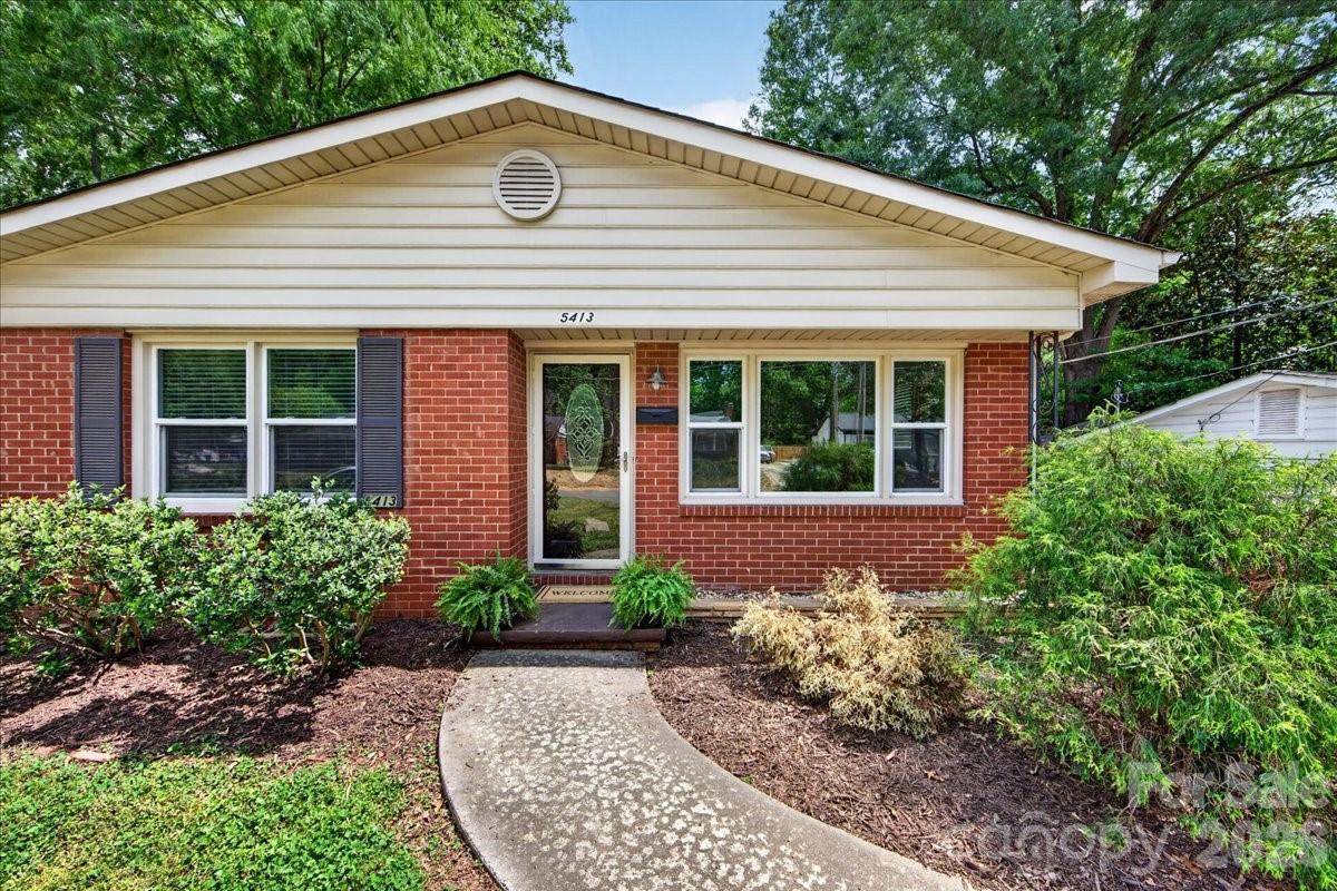 Photo 3 of 5413 Gwynne Avenue, Charlotte, NC