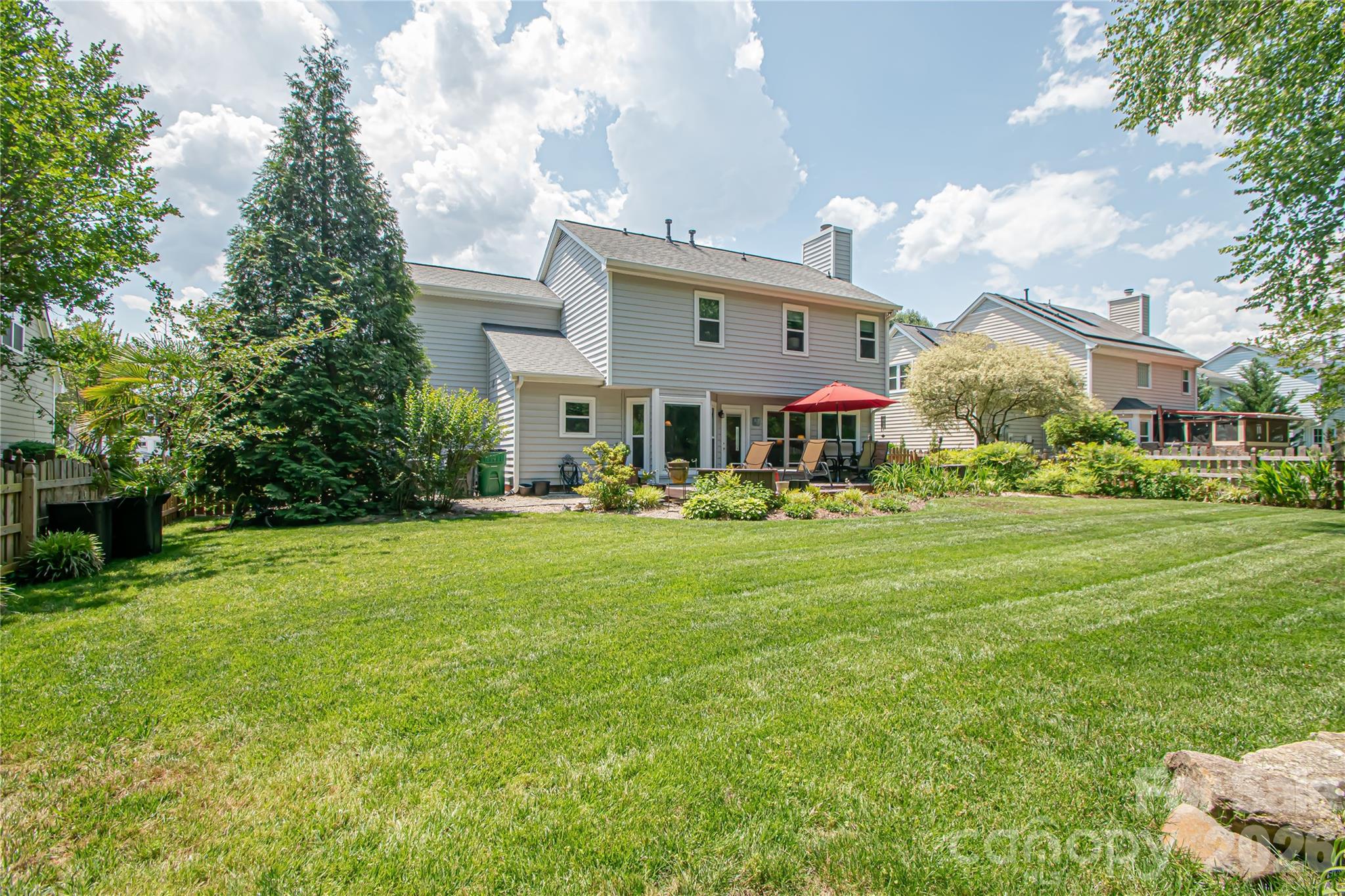 9301 Hanworth Trace Drive, Charlotte, NC - photo 5 of 42