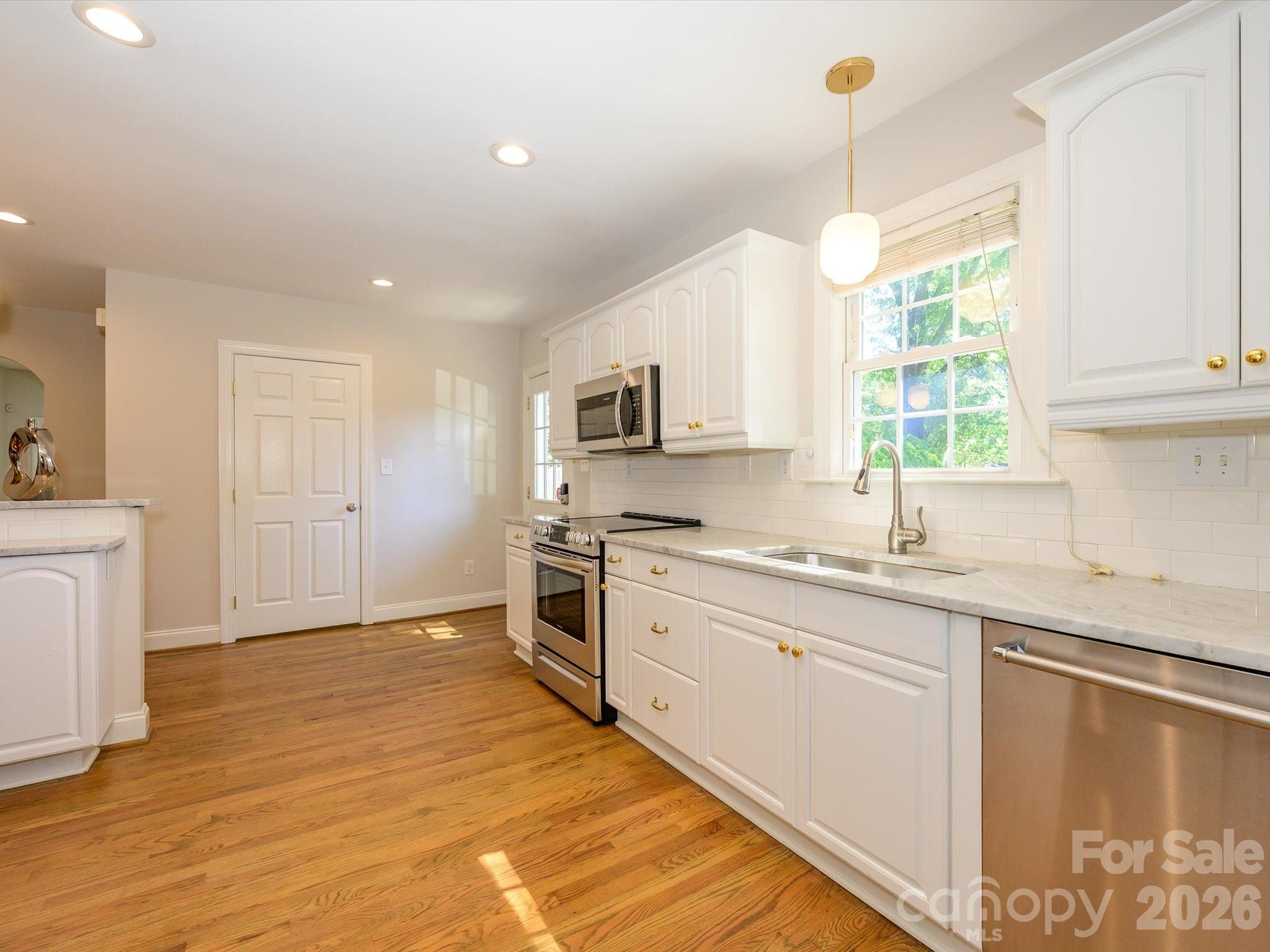 1929 Mecklenburg Avenue, Charlotte, NC - photo 10 of 36
