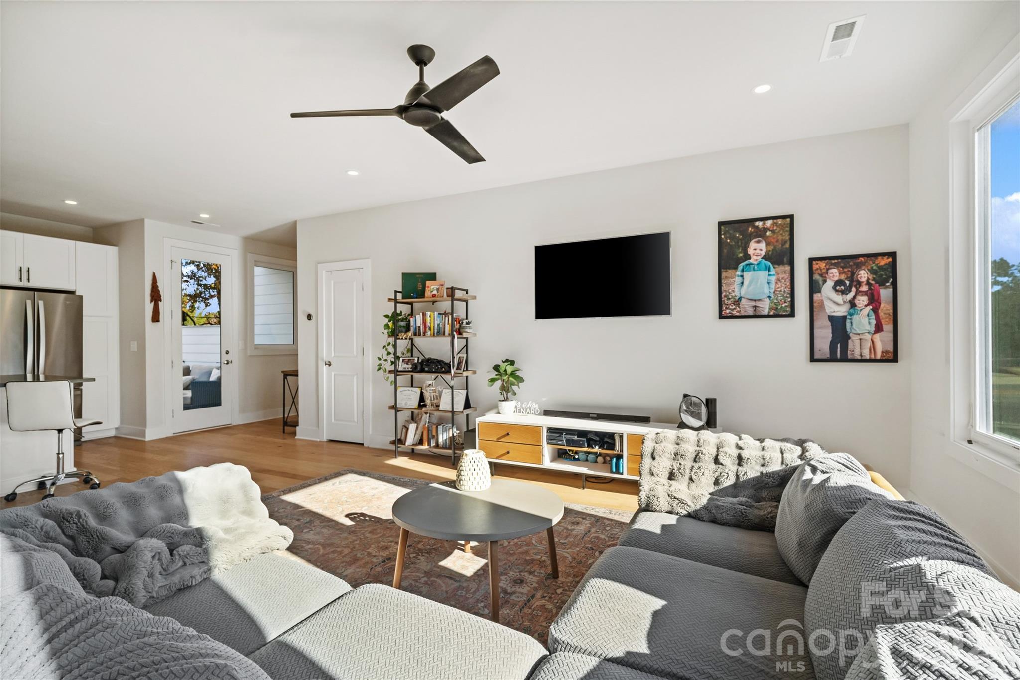 Photo 16 of 1549 Pinecrest Avenue, Charlotte, NC
