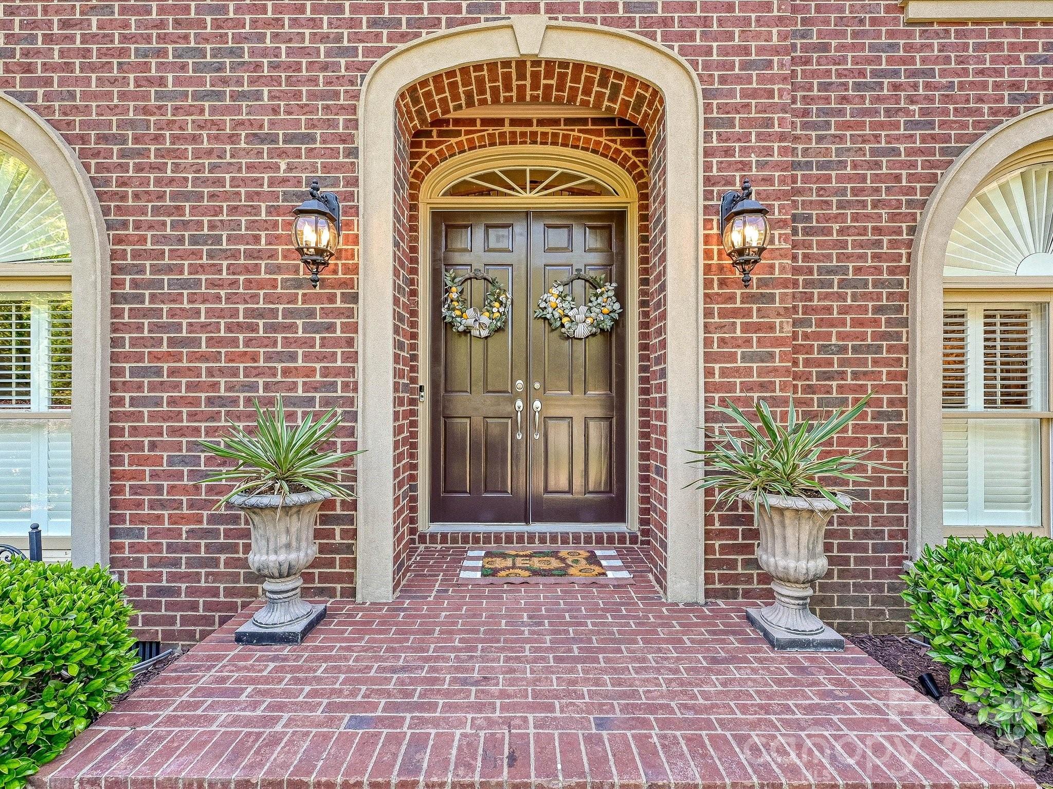 Photo 3 of 17146 Harcombe Drive, Charlotte, NC
