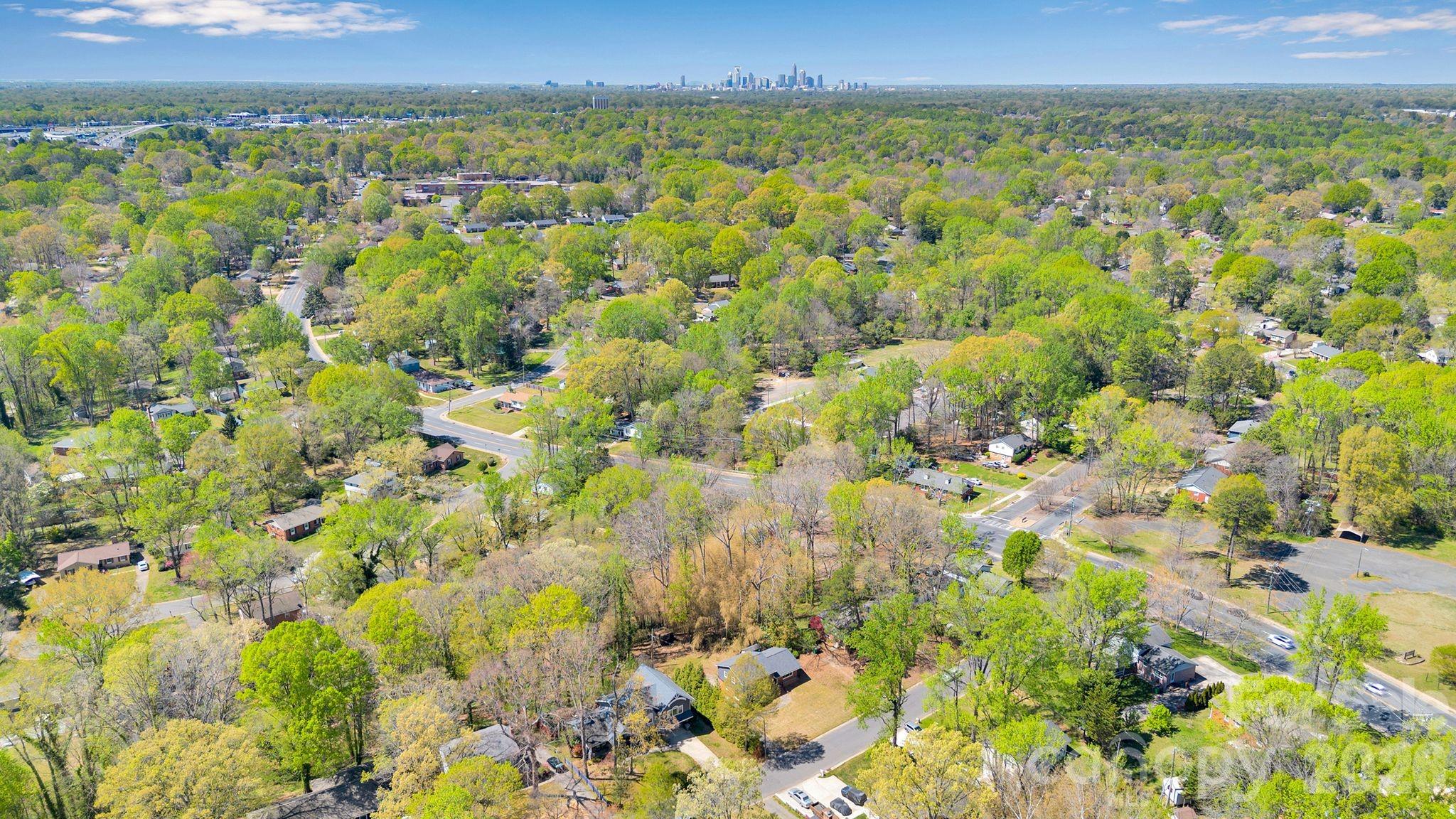 Photo 40 of 6616 Highbrook Drive, Charlotte, NC