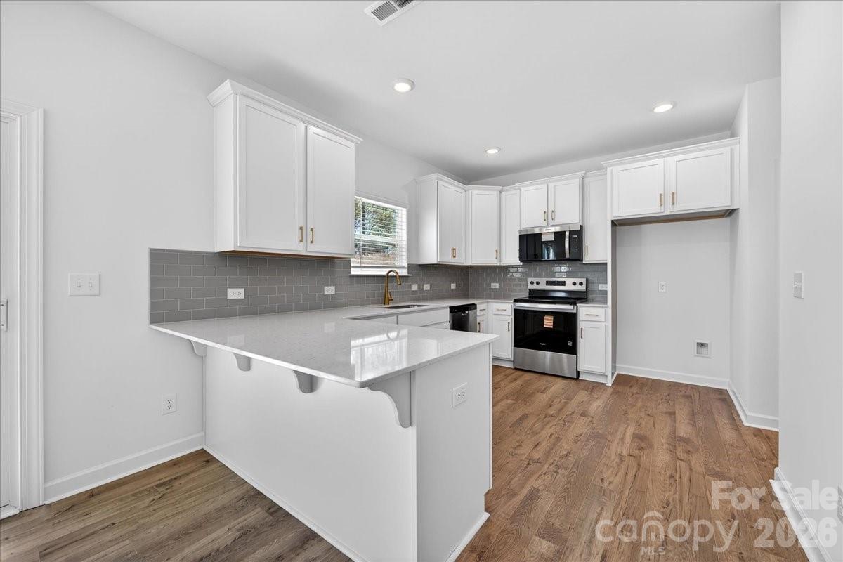 2032 Mandarin Boulevard, Charlotte, NC - photo 12 of 34