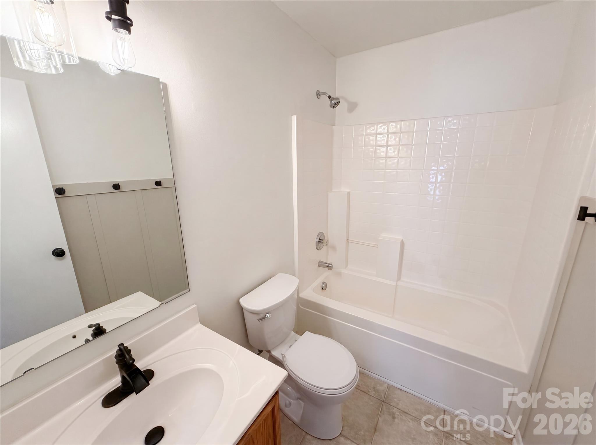 Photo 13 of 6121 Linda Vista Lane, Charlotte, NC
