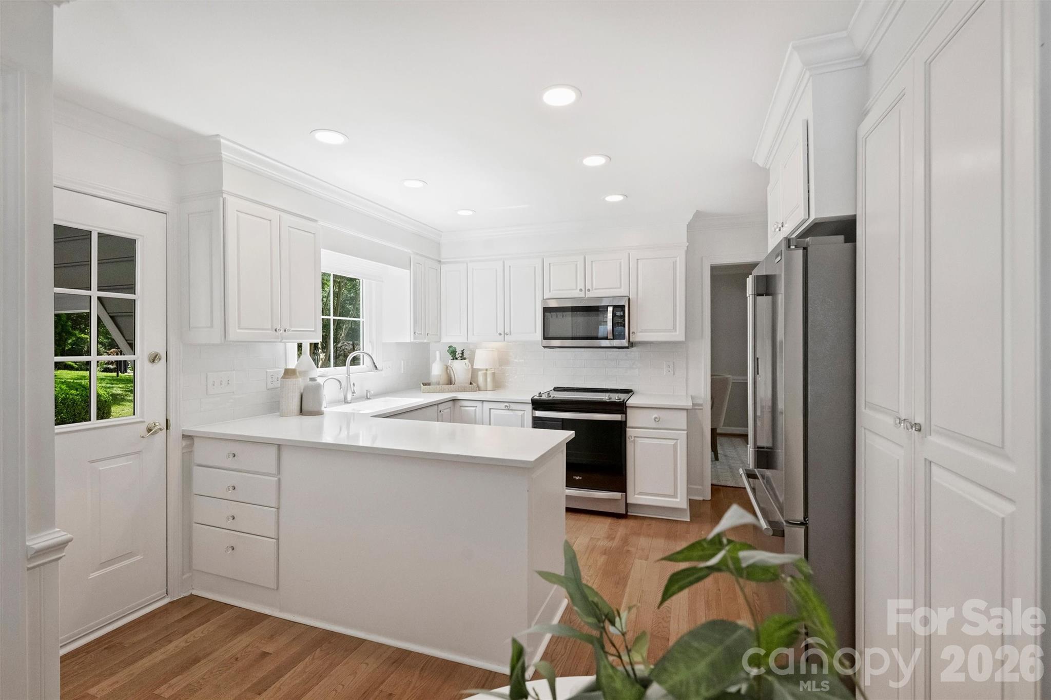 Photo 16 of 4013 Bridgewood Lane, Charlotte, NC