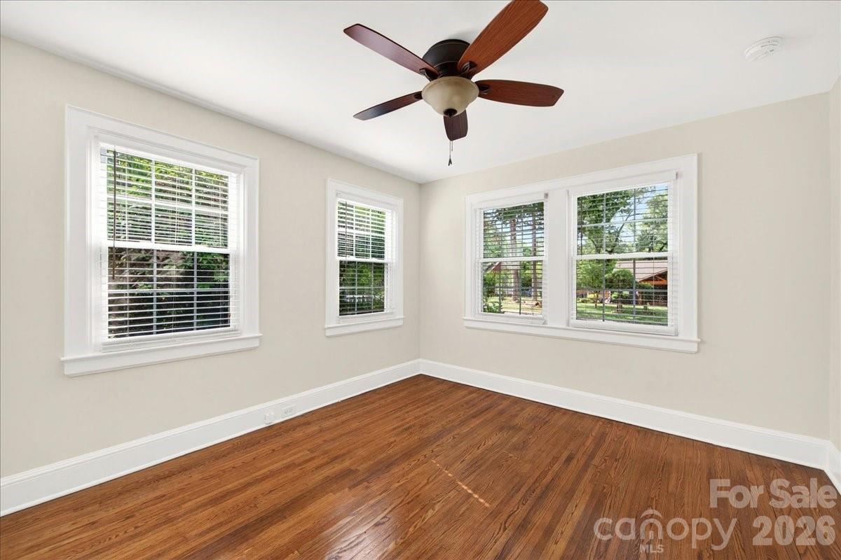Photo 25 of 1333 Woodland Drive, Charlotte, NC