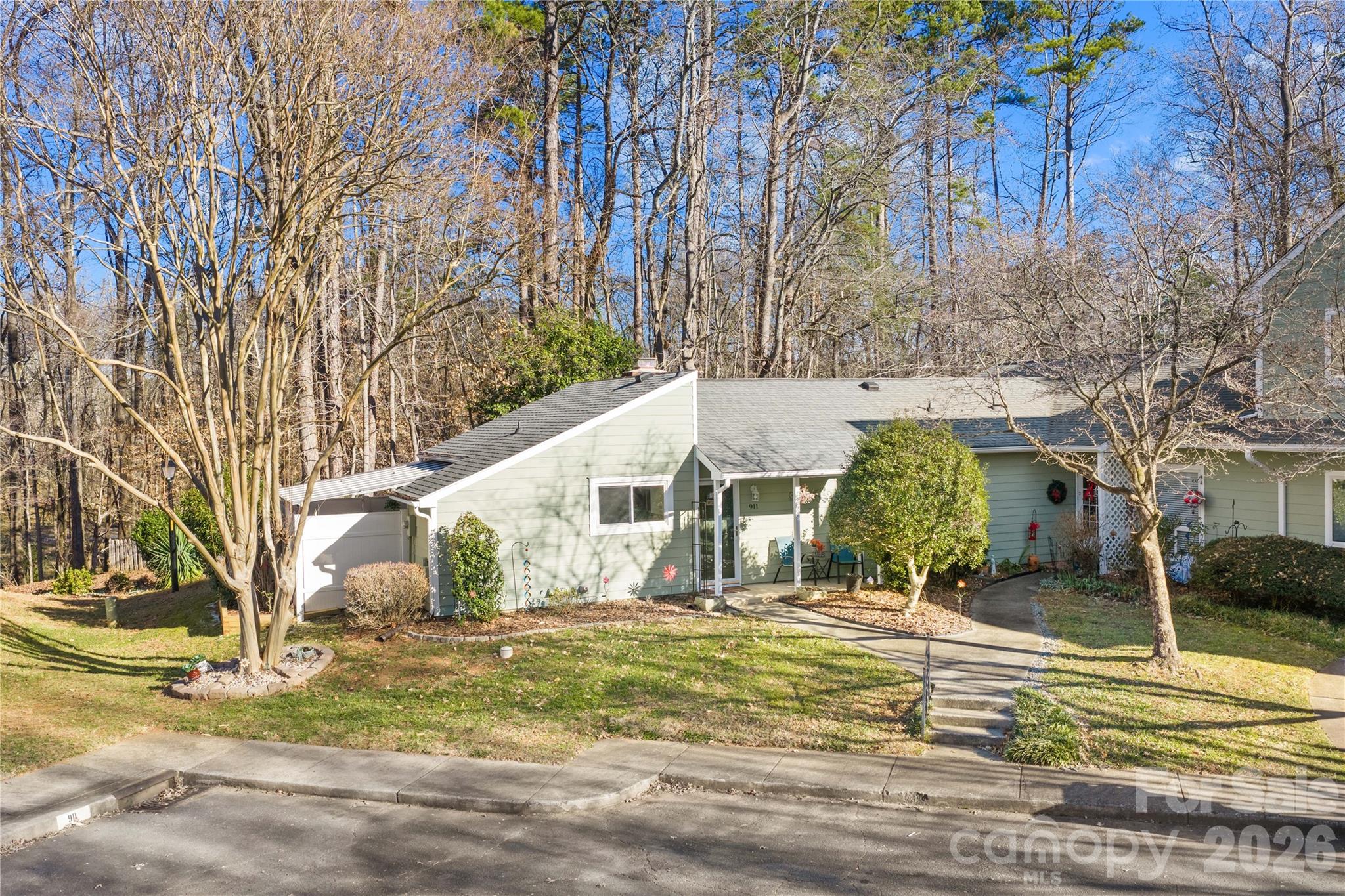 Photo 27 of 911 Sardis Cove Drive, Charlotte, NC