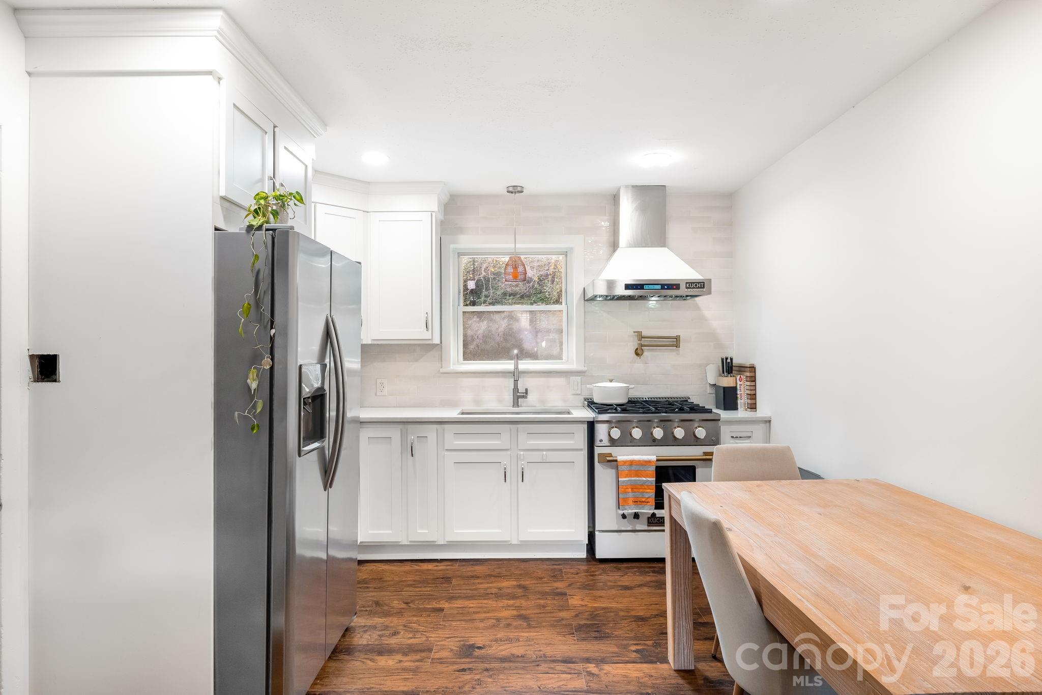 Photo 7 of 2333 Birchcrest Drive, Charlotte, NC