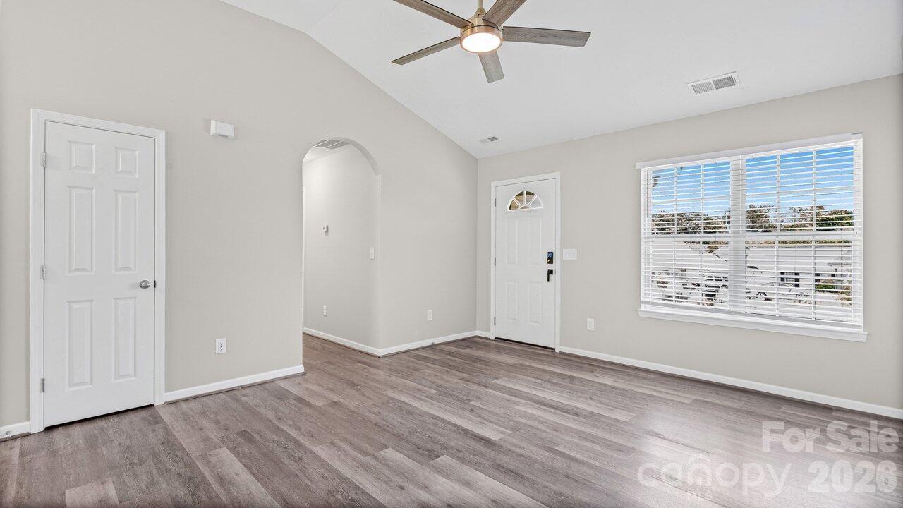 Photo 4 of 613 Hoskins Ridge Lane, Charlotte, NC