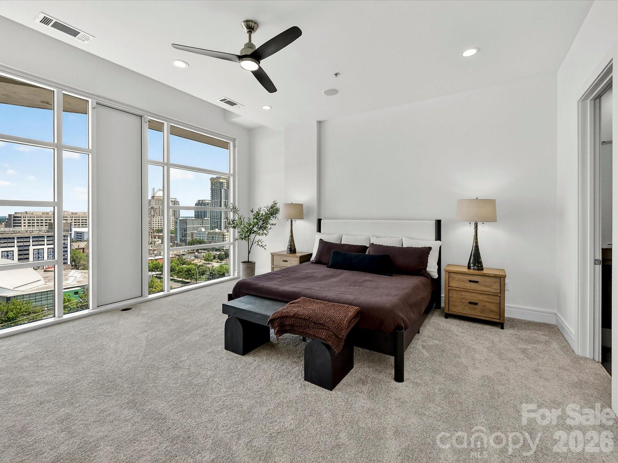 Photo 19 of 505 E 6th Street1601, Charlotte, NC