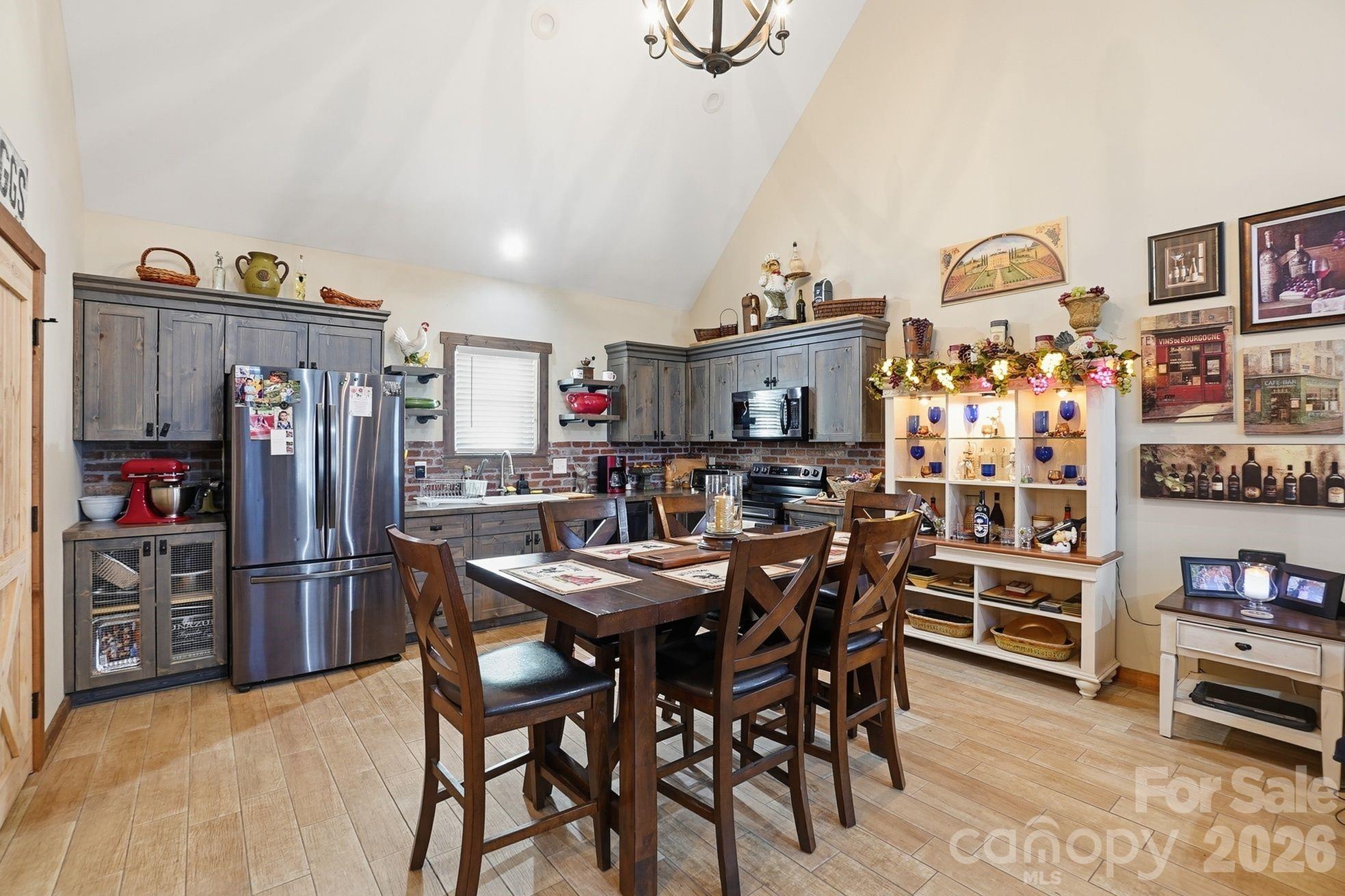 4592 Reid Road, Edgemoor, SC - photo 7 of 44