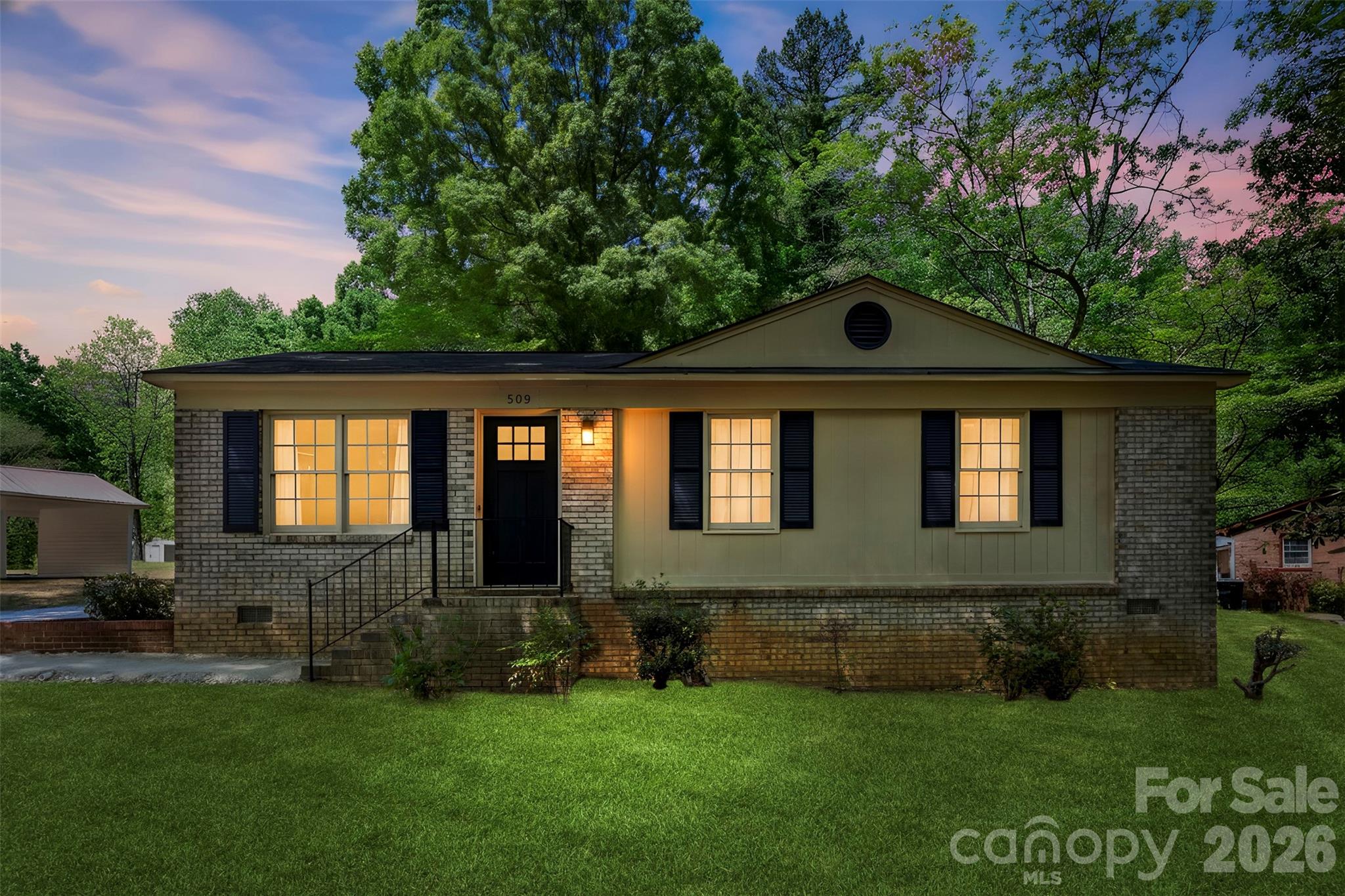 Exterior of 509 California Circle, York, SC