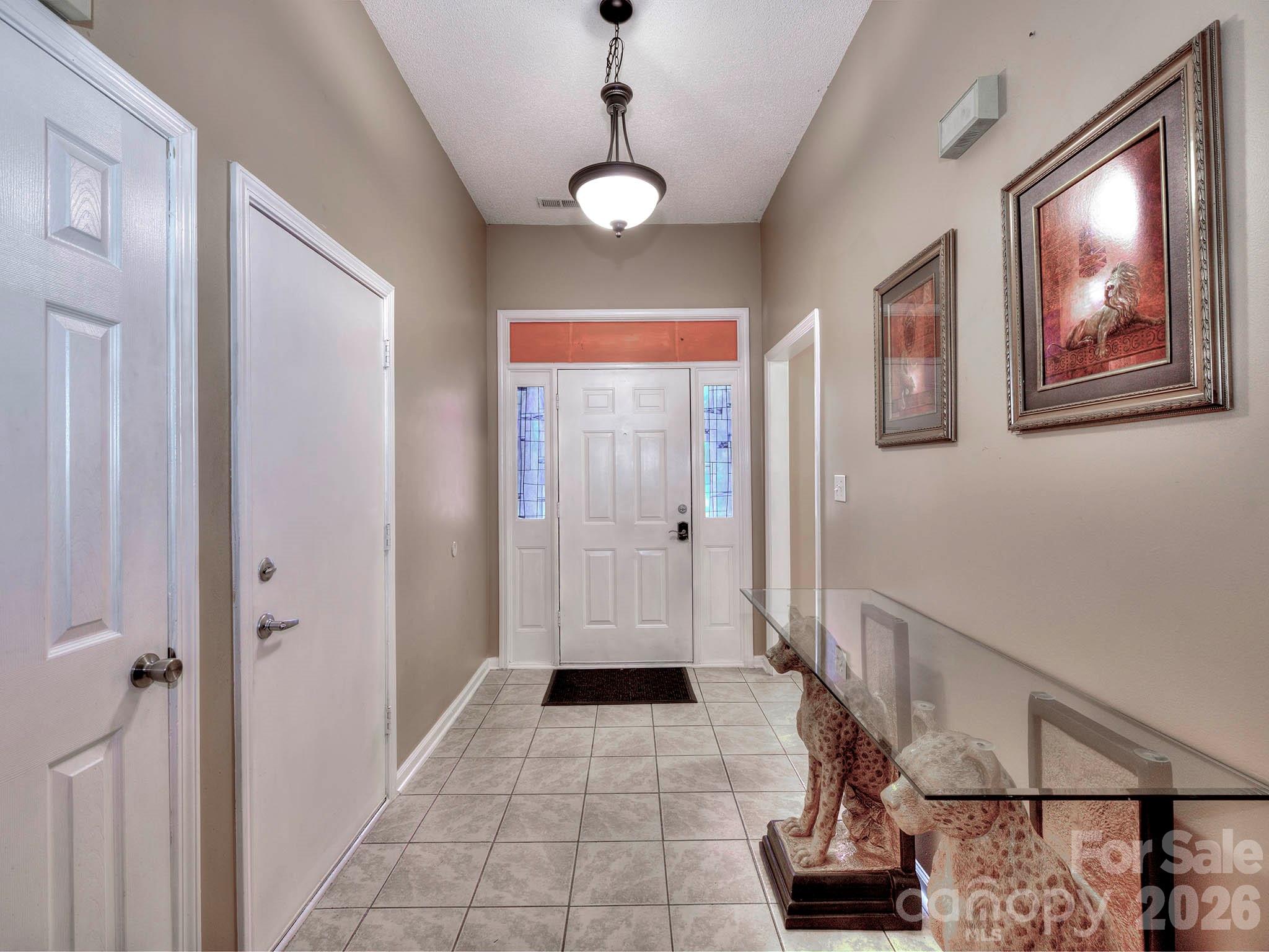 Photo 2 of 3102 Mintleaf Drive, Charlotte, NC