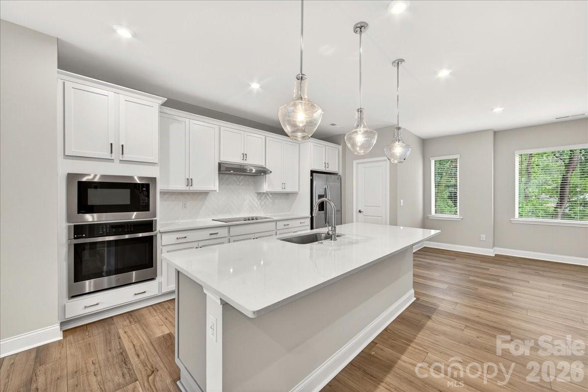Photo 15 of 921 Archway Lane, Charlotte, NC