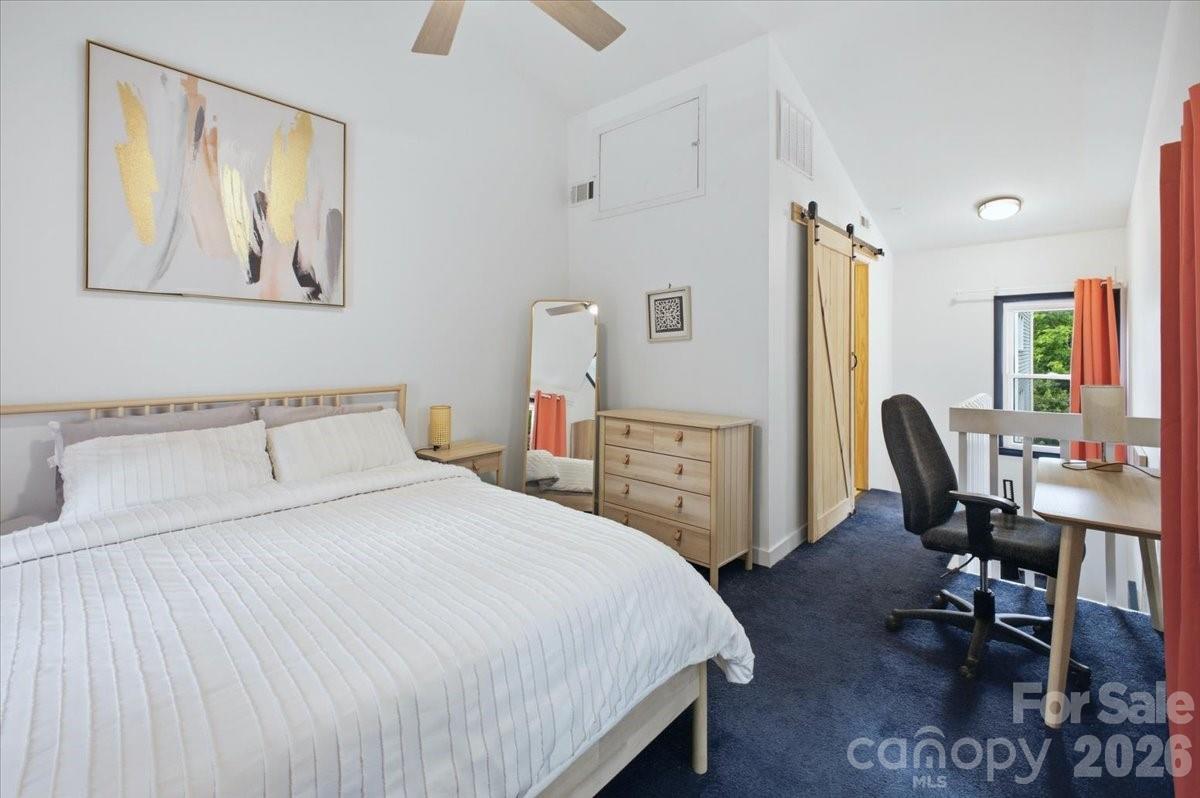Photo 15 of 721 N Poplar Street7, Charlotte, NC