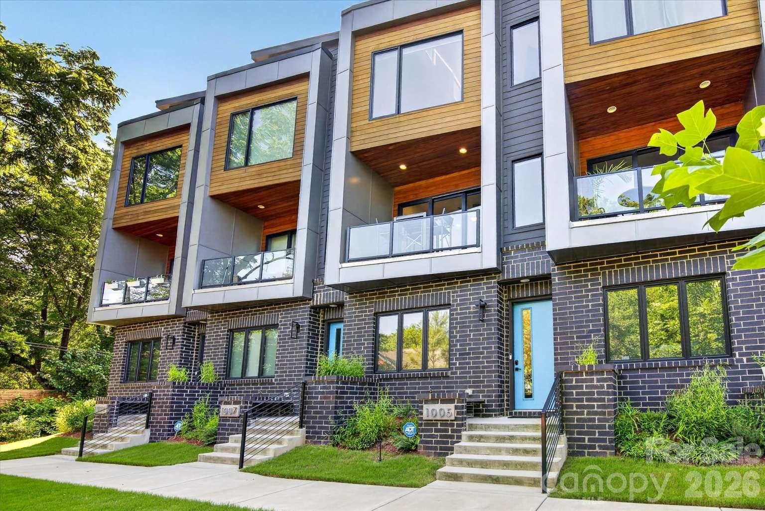 Home for sale at 1005 Zinc Lane, Charlotte, NC — photo 1 of 25
