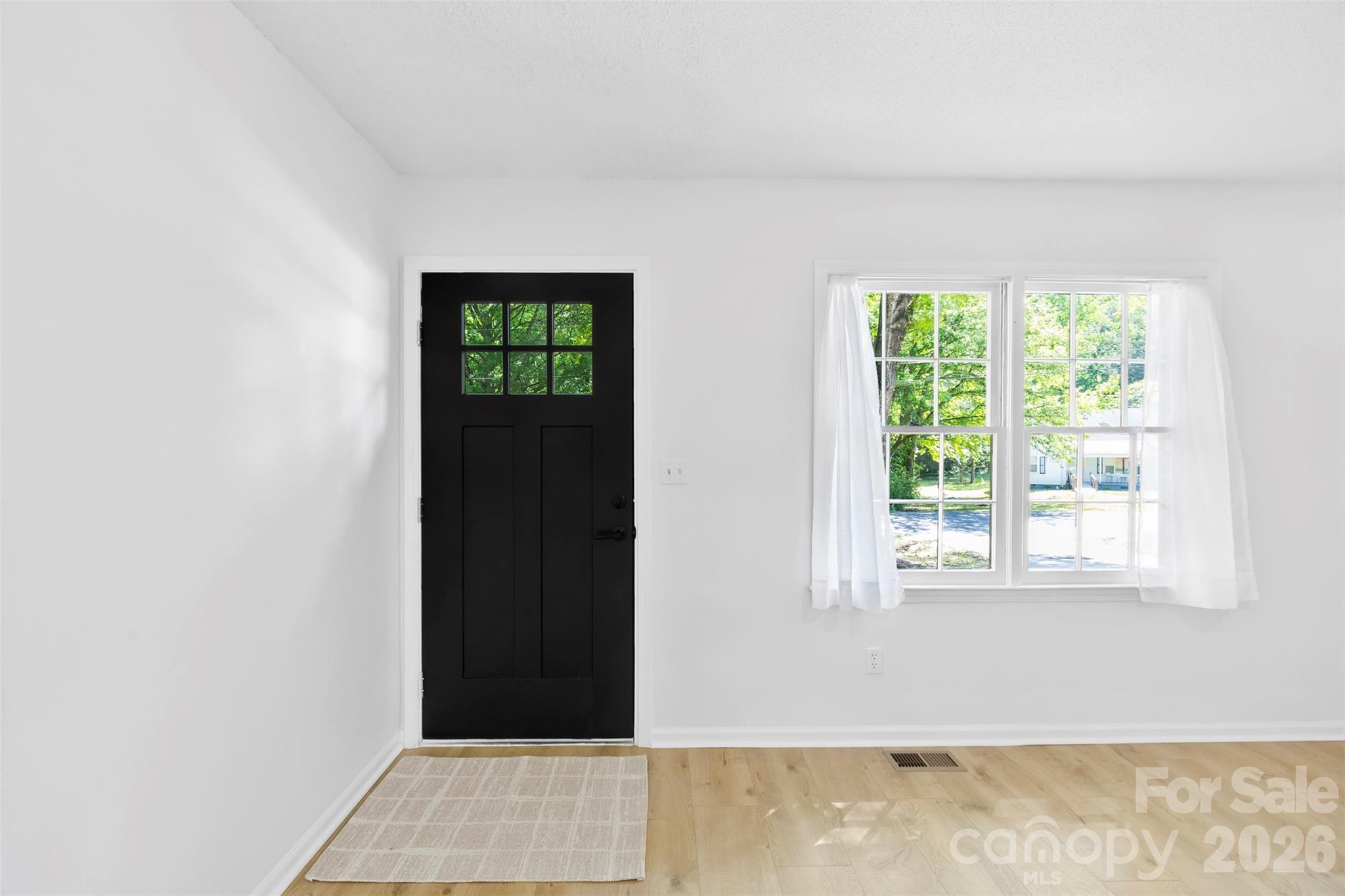 Photo 4 of 509 California Circle, York, SC