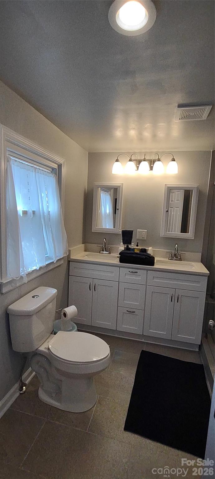 769 Dennis Road, Troy, NC - photo 11 of 17