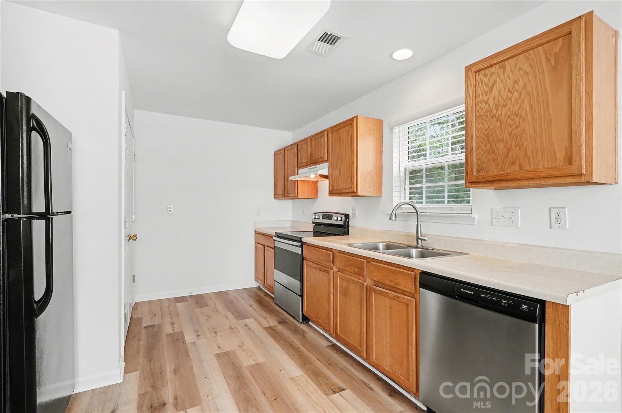 Photo 11 of 1215 Mcallister Drive, Charlotte, NC