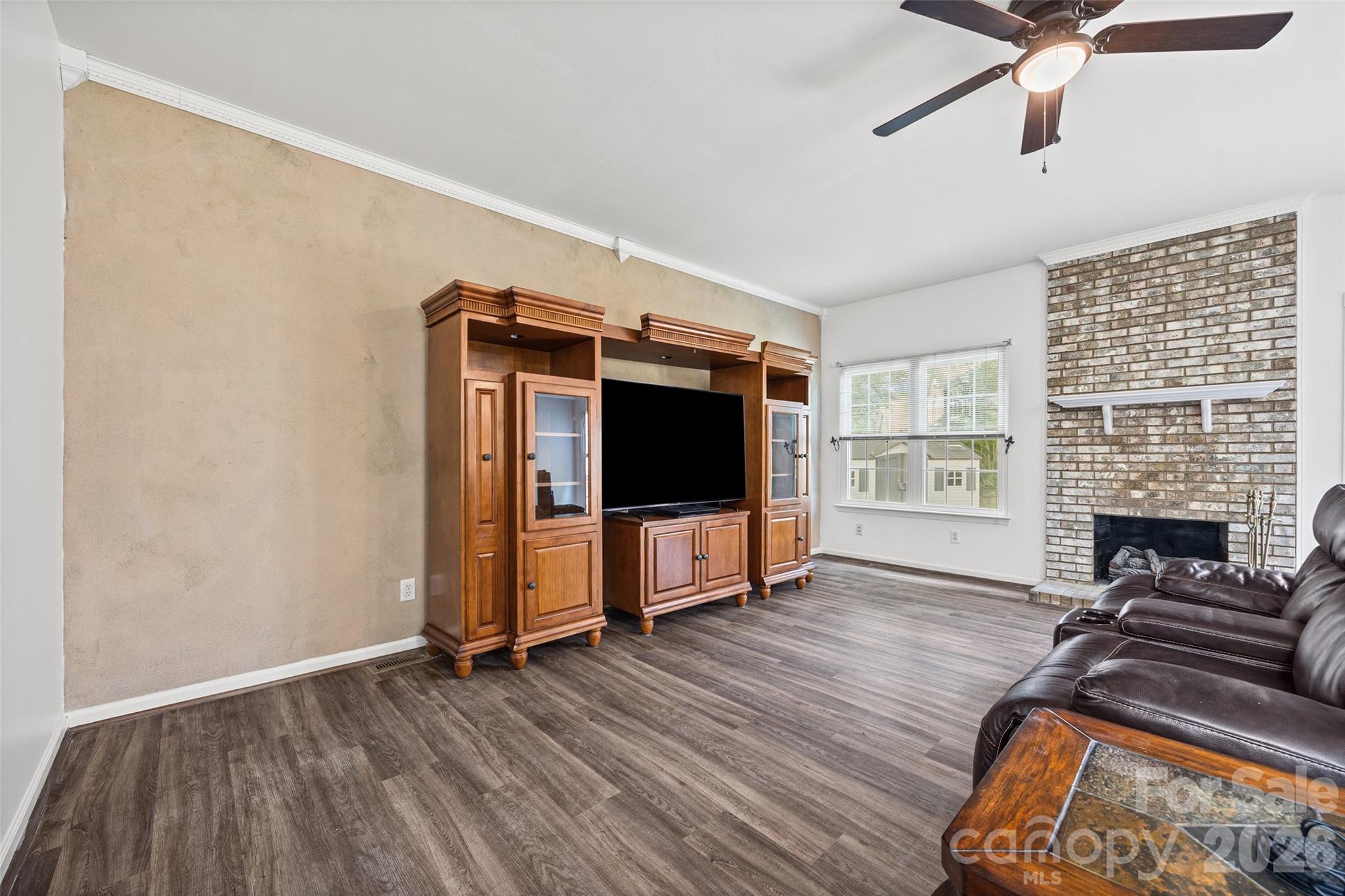 Photo 4 of 13020 Shannon Park Lane, Charlotte, NC