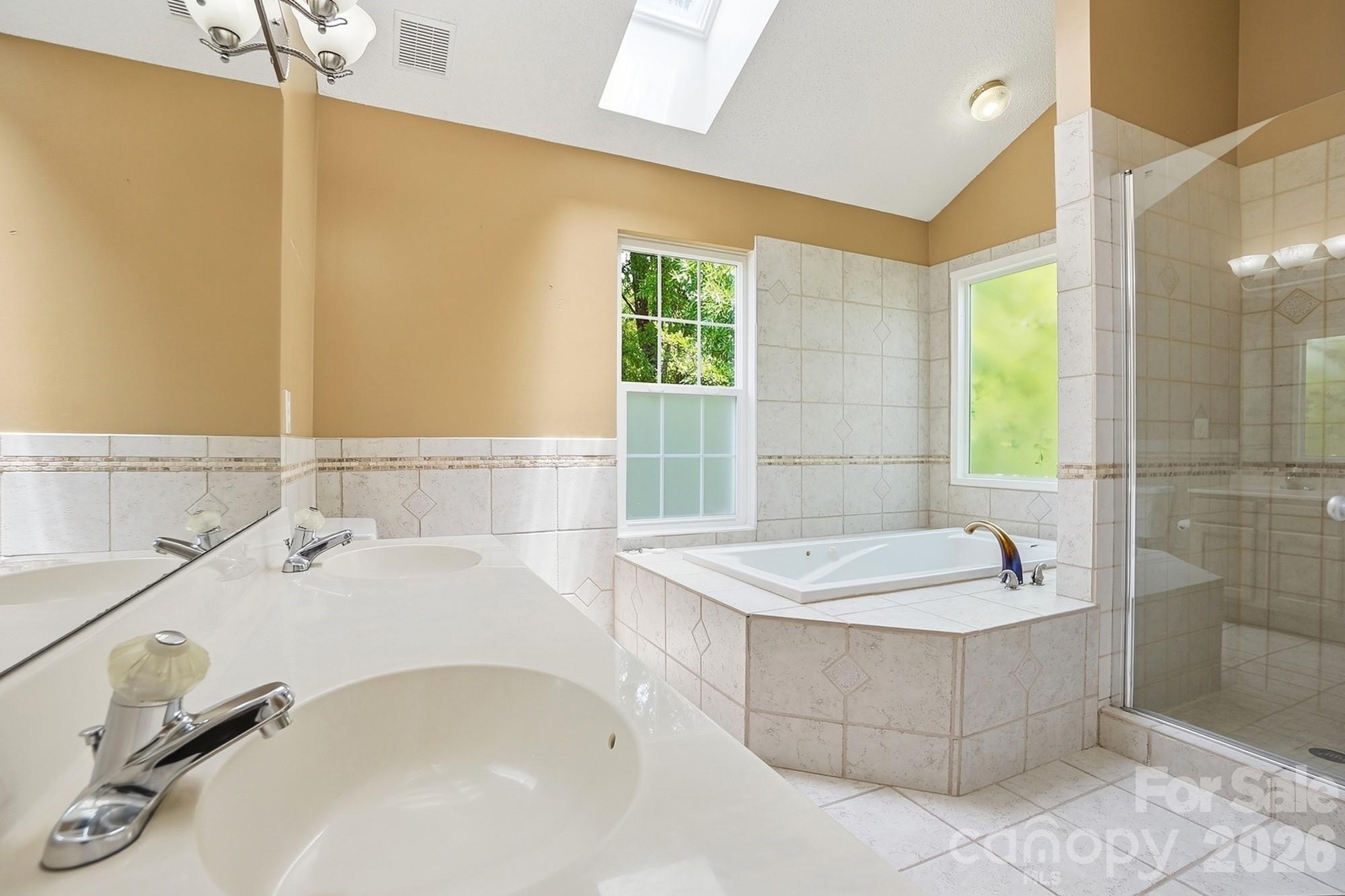 Photo 23 of 11323 Laurel View Drive, Charlotte, NC