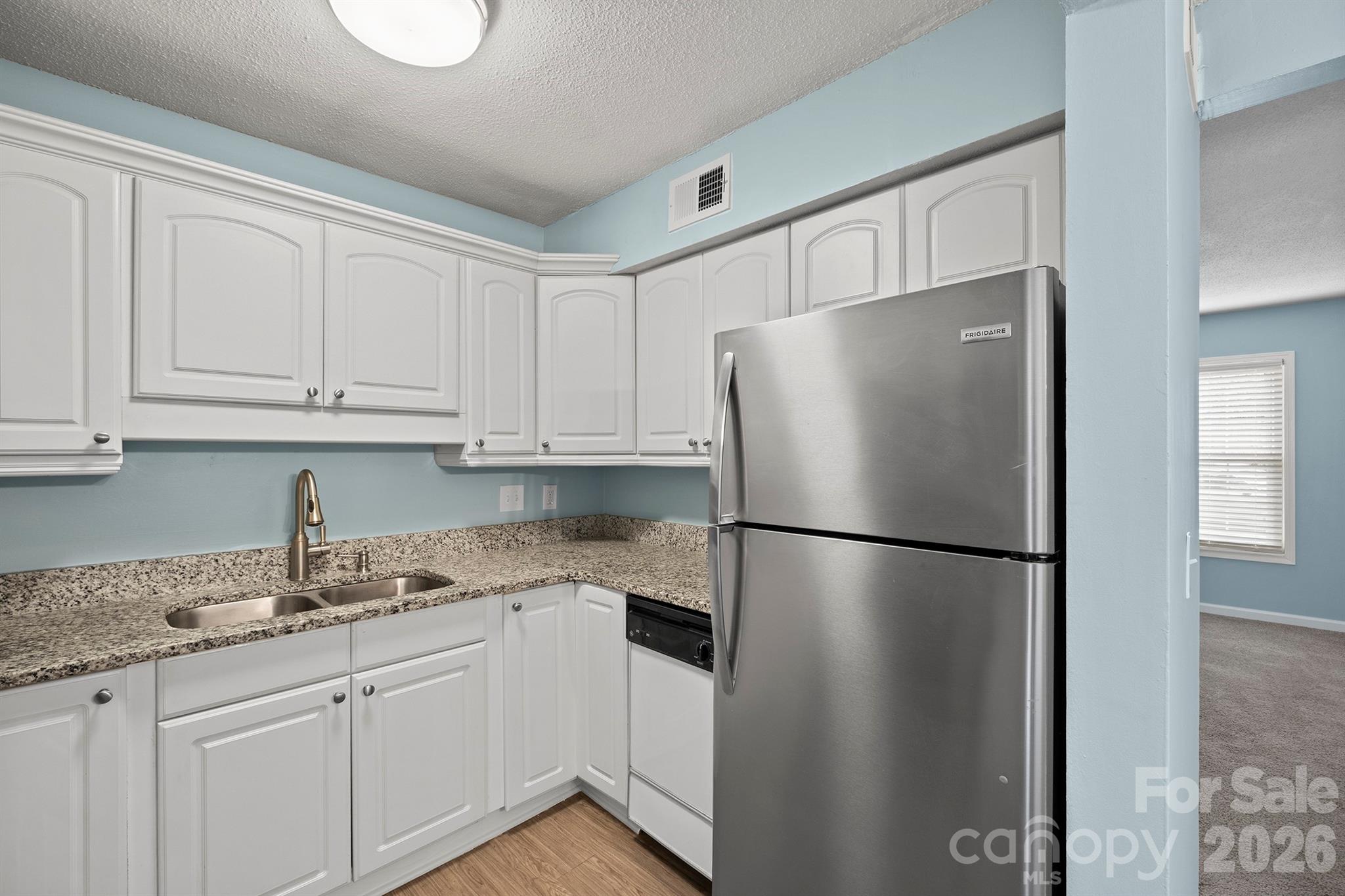 Photo 11 of 2630 Park Road, Charlotte, NC