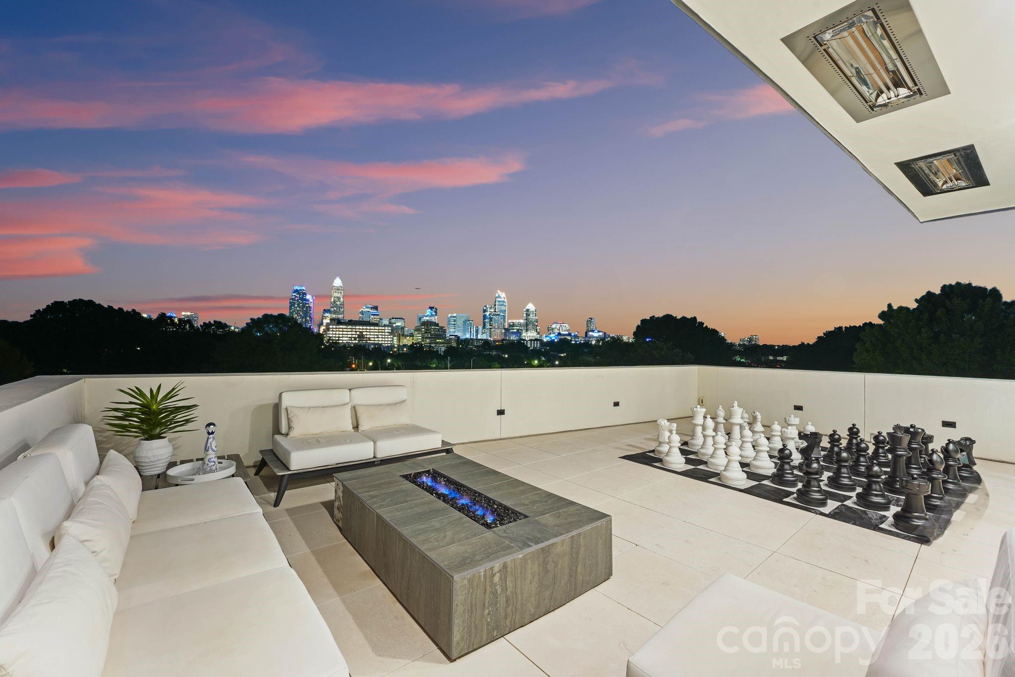Photo 7 of 304 Frazier Avenue, Charlotte, NC