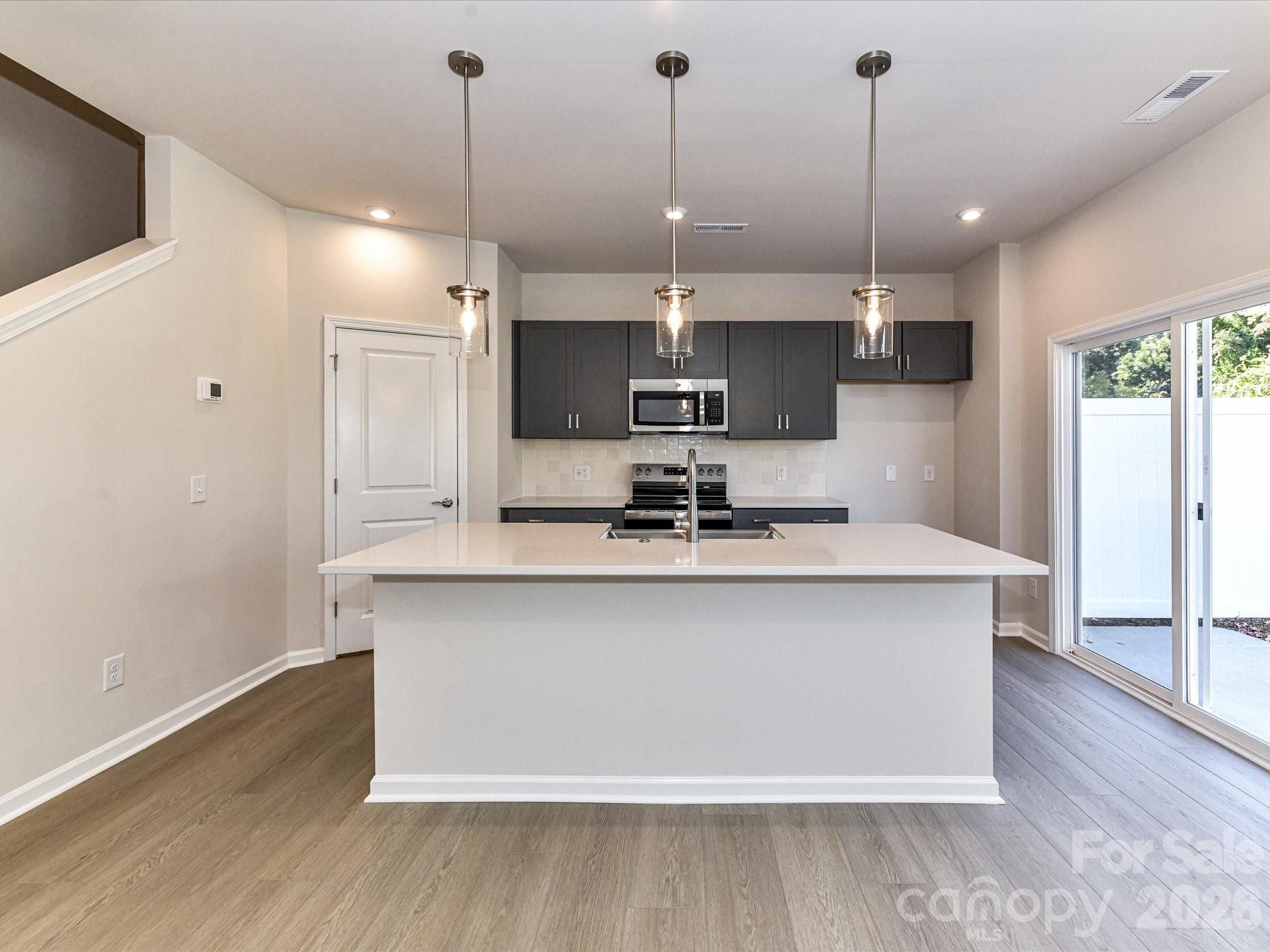 Photo 8 of 3041 Hutton Gardens Lane, Charlotte, NC