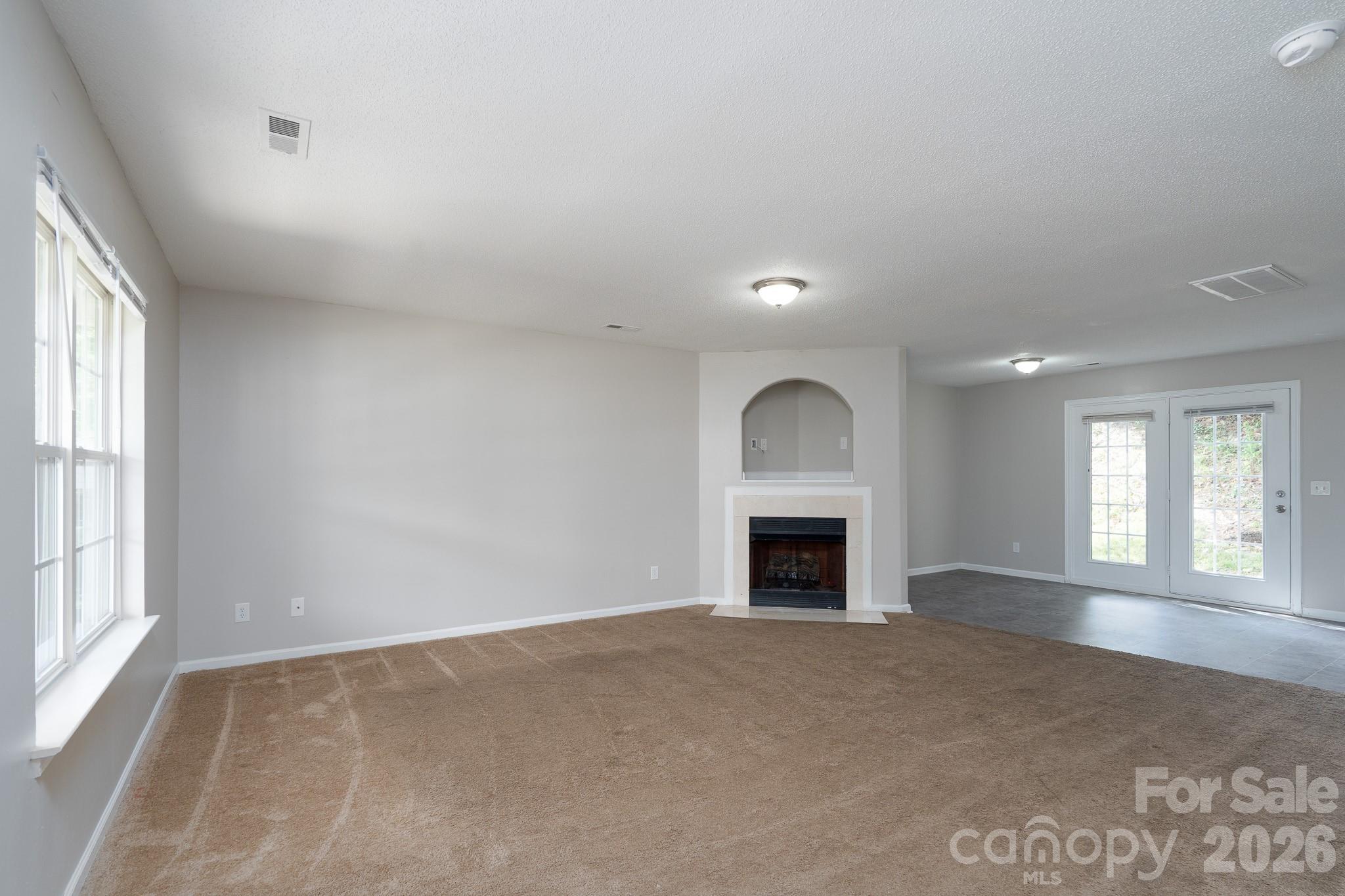 Photo 5 of 8016 Bronze Pike Drive, Charlotte, NC