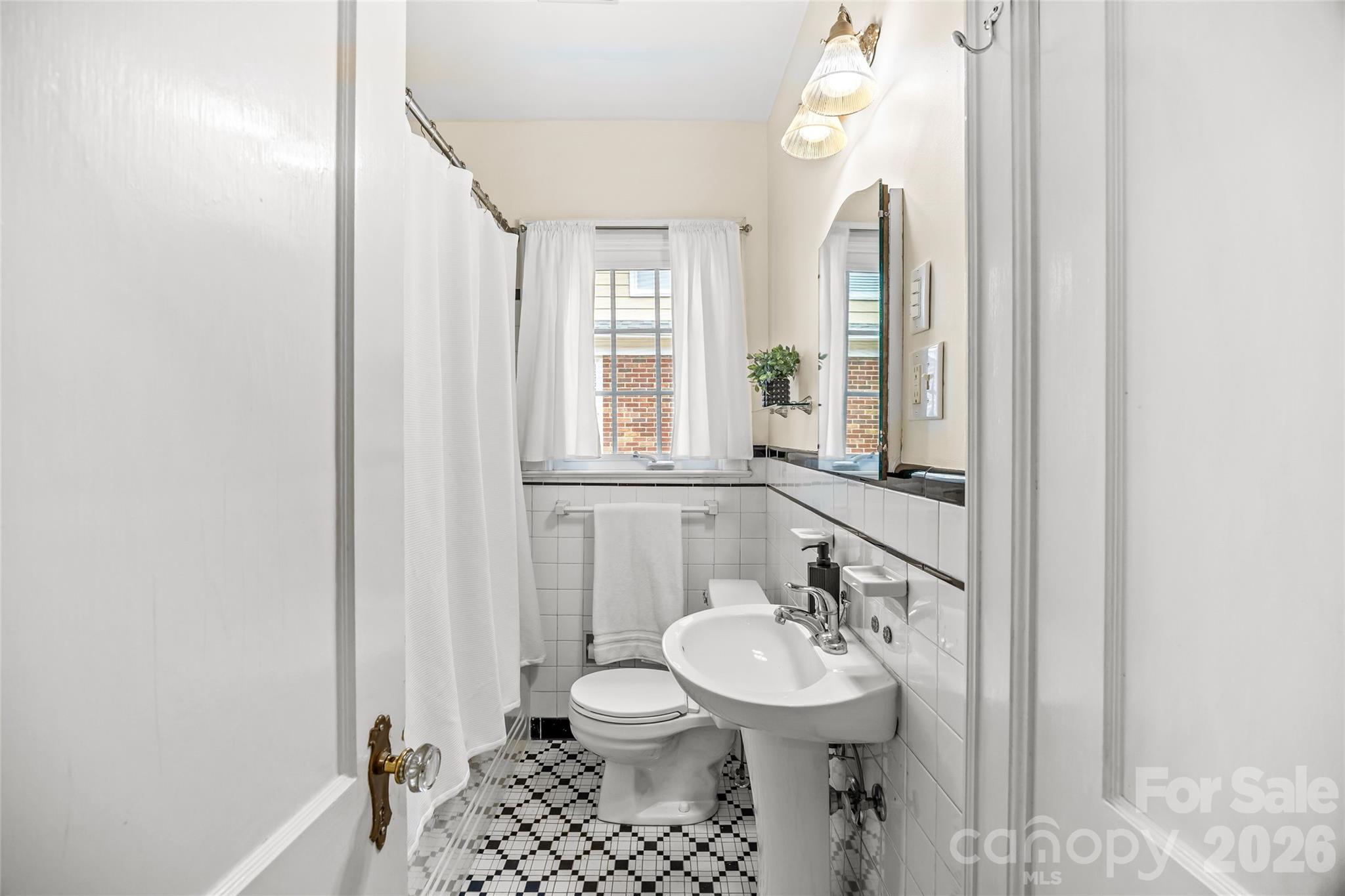 Photo 39 of 2137 Shenandoah Avenue, Charlotte, NC