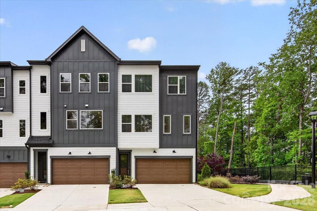 921 Archway Lane, Charlotte, NC