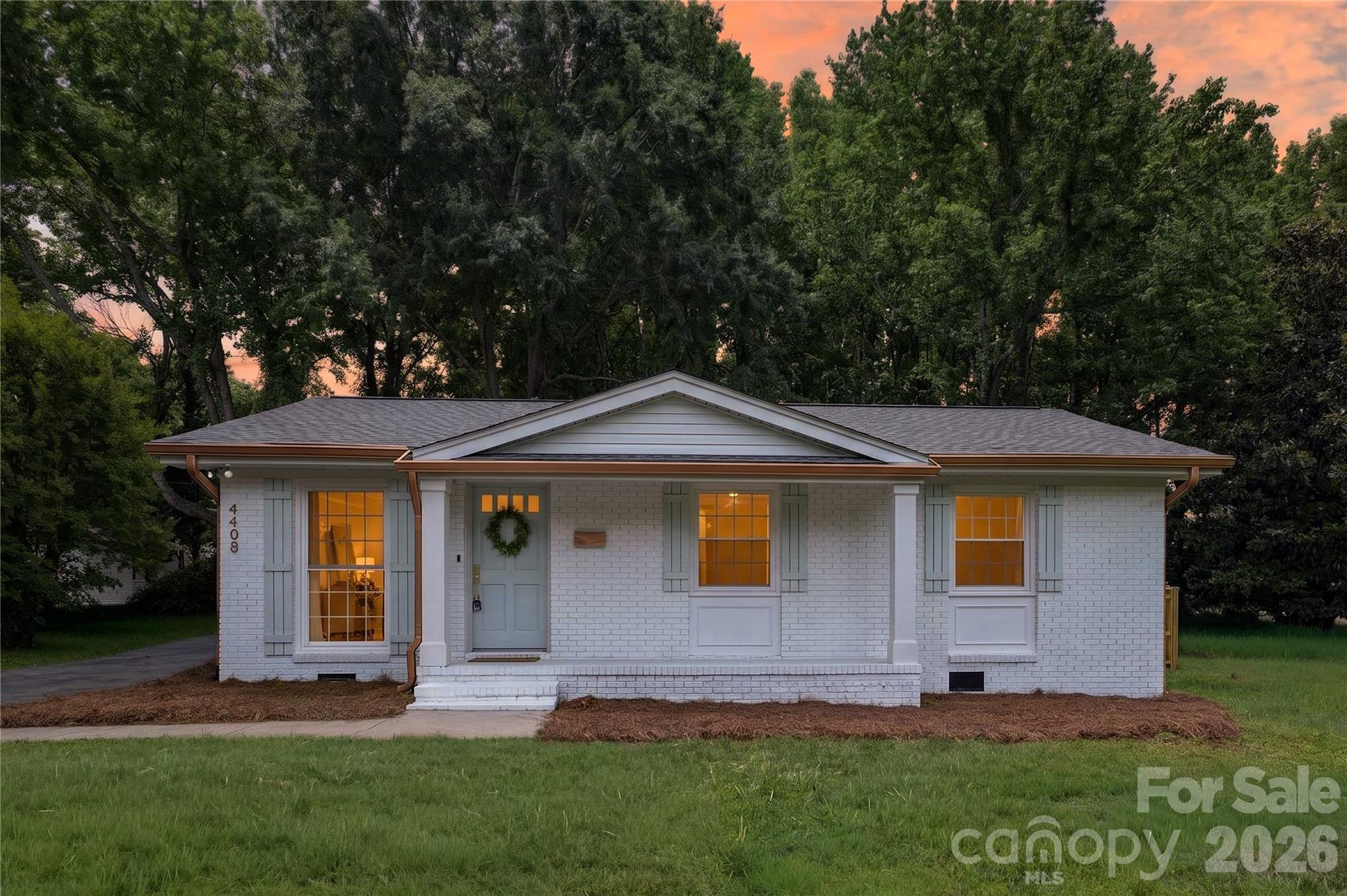 Home for sale at 4408 Ivanhoe Place, Charlotte, NC — photo 1 of 27
