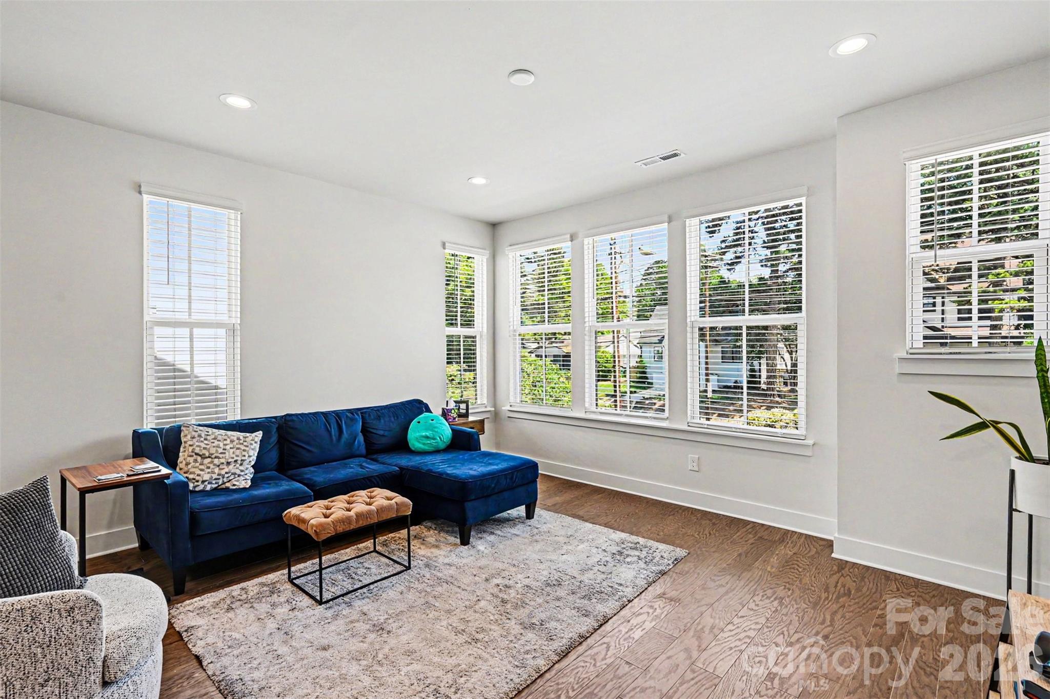 Photo 6 of 2305 Rozzelles Ferry Road, Charlotte, NC