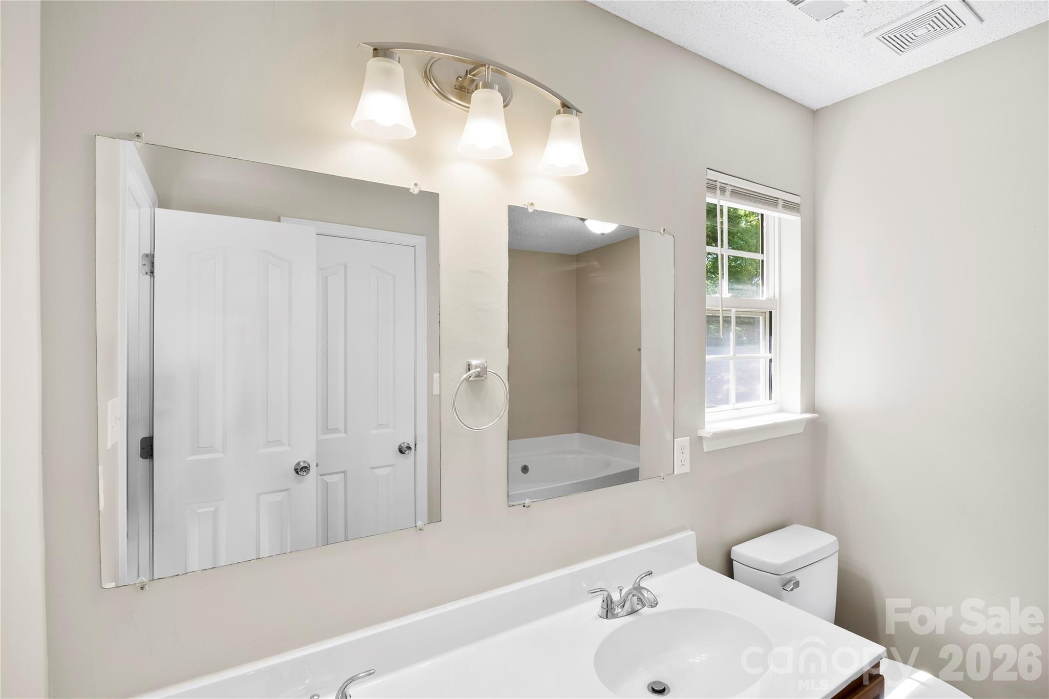 Photo 16 of 9713 Aviary Hill Way, Charlotte, NC