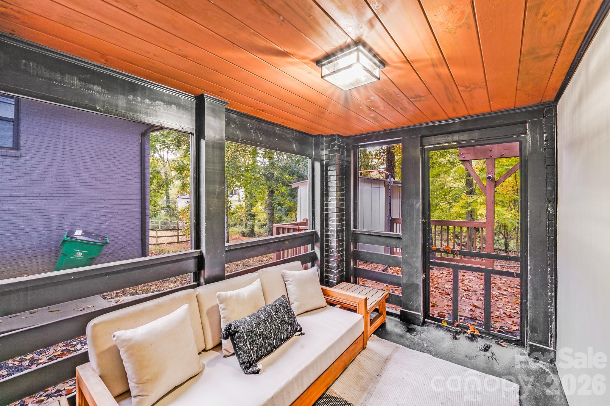 Photo 35 of 4910 Valley Stream Road, Charlotte, NC