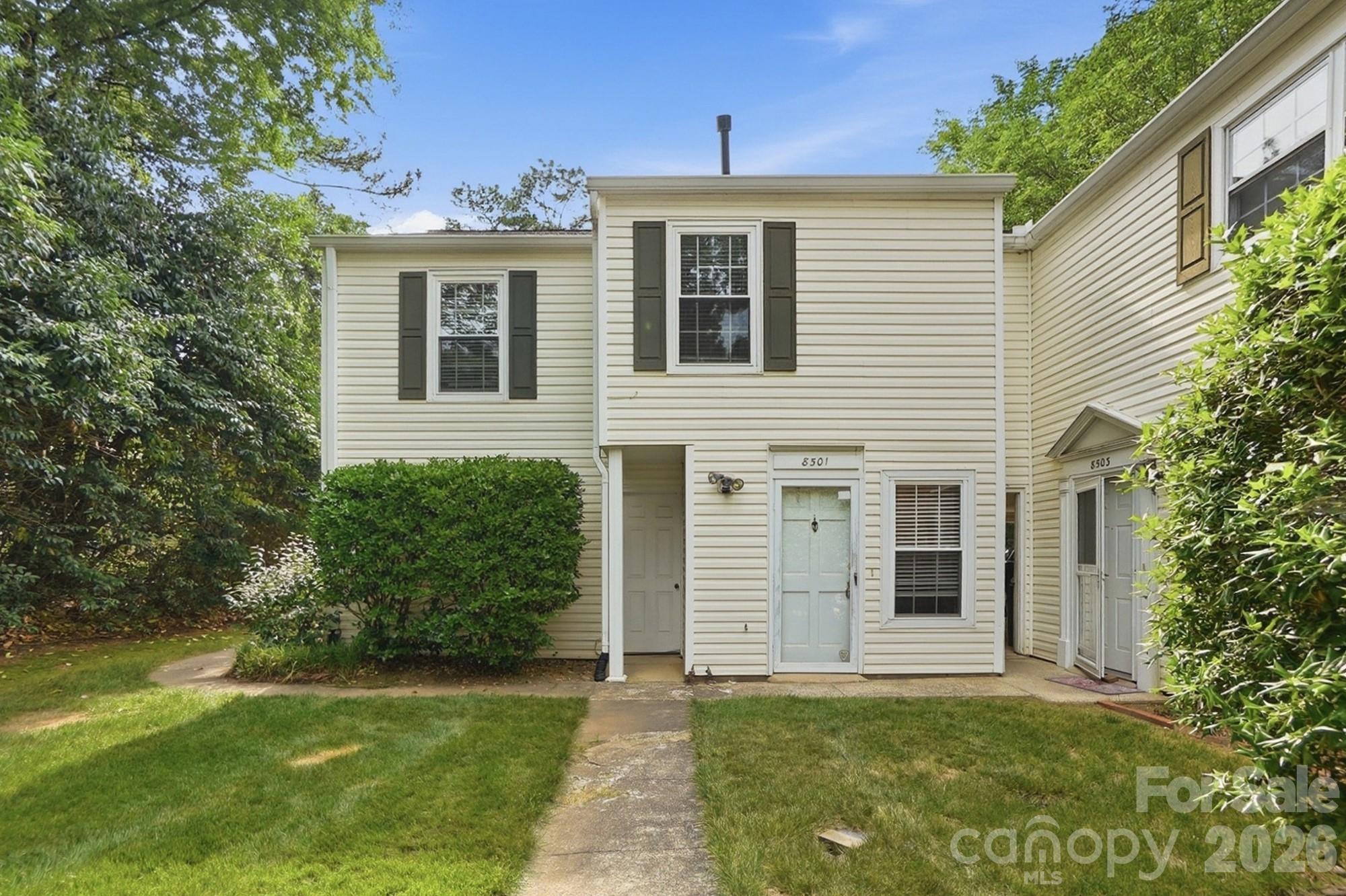 Photo 2 of 8501 Pine Thicket Court, Charlotte, NC
