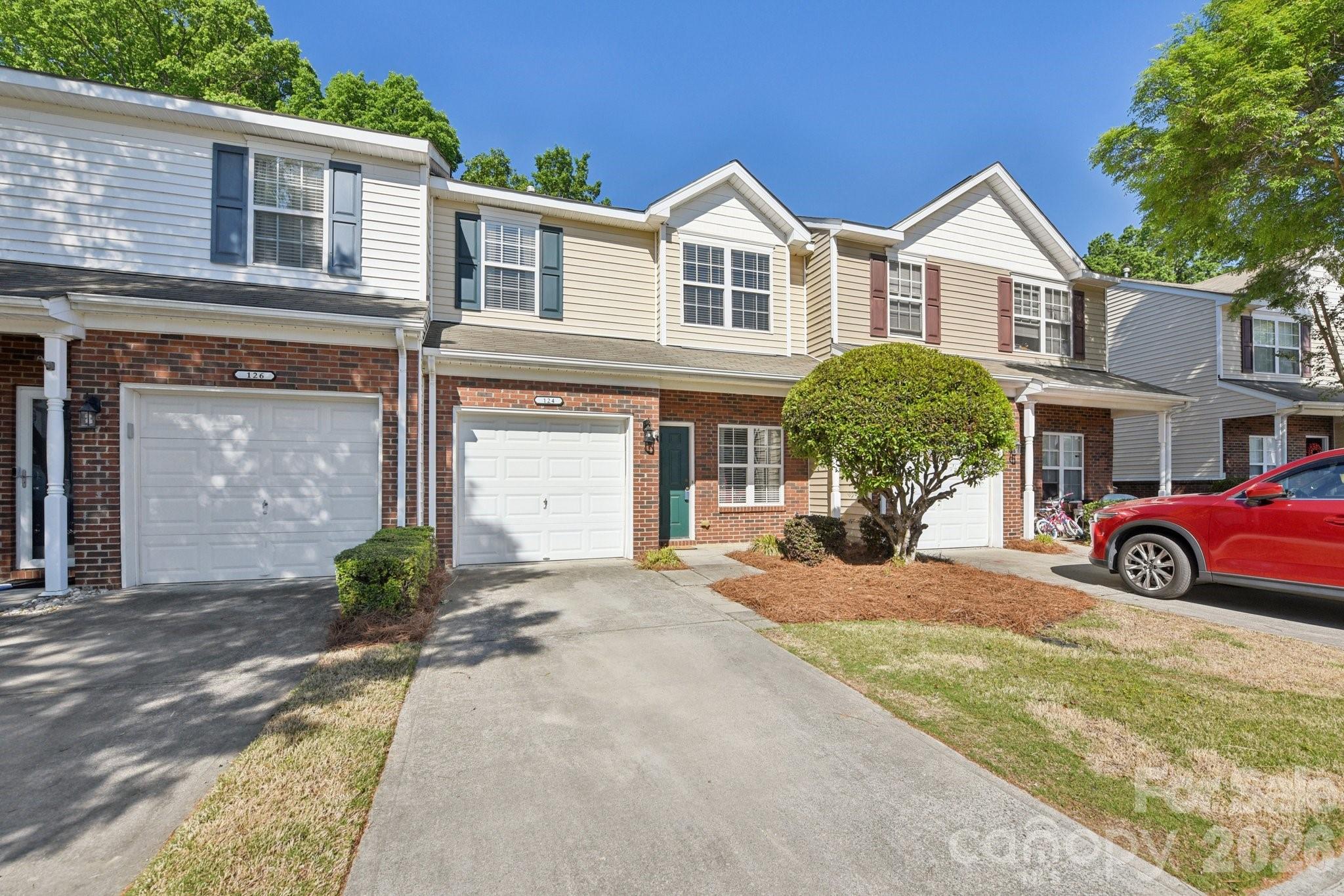 124 Clydesdale Court, Matthews, NC