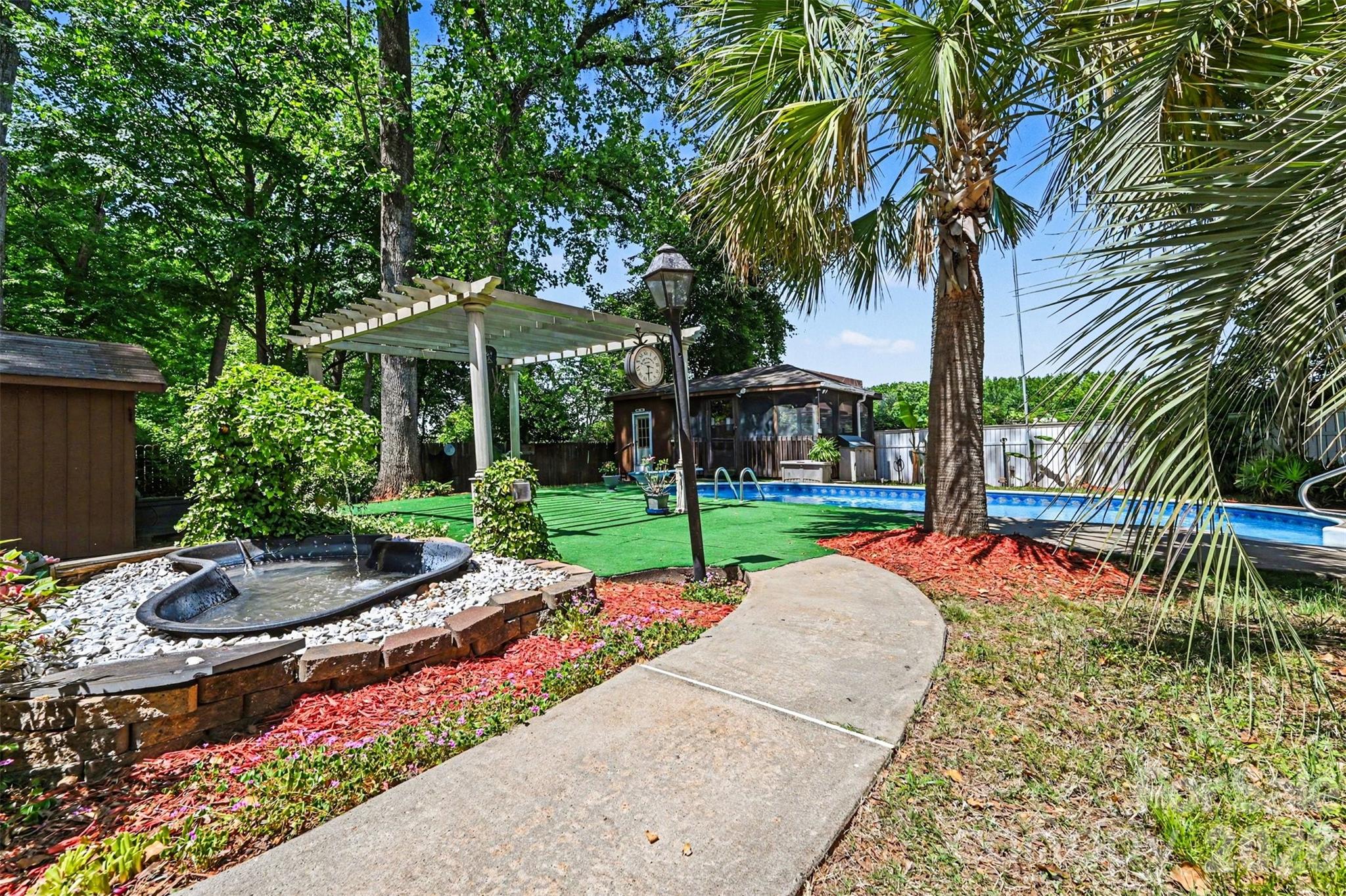 Photo 27 of 955 Hickory Nut Street, Charlotte, NC