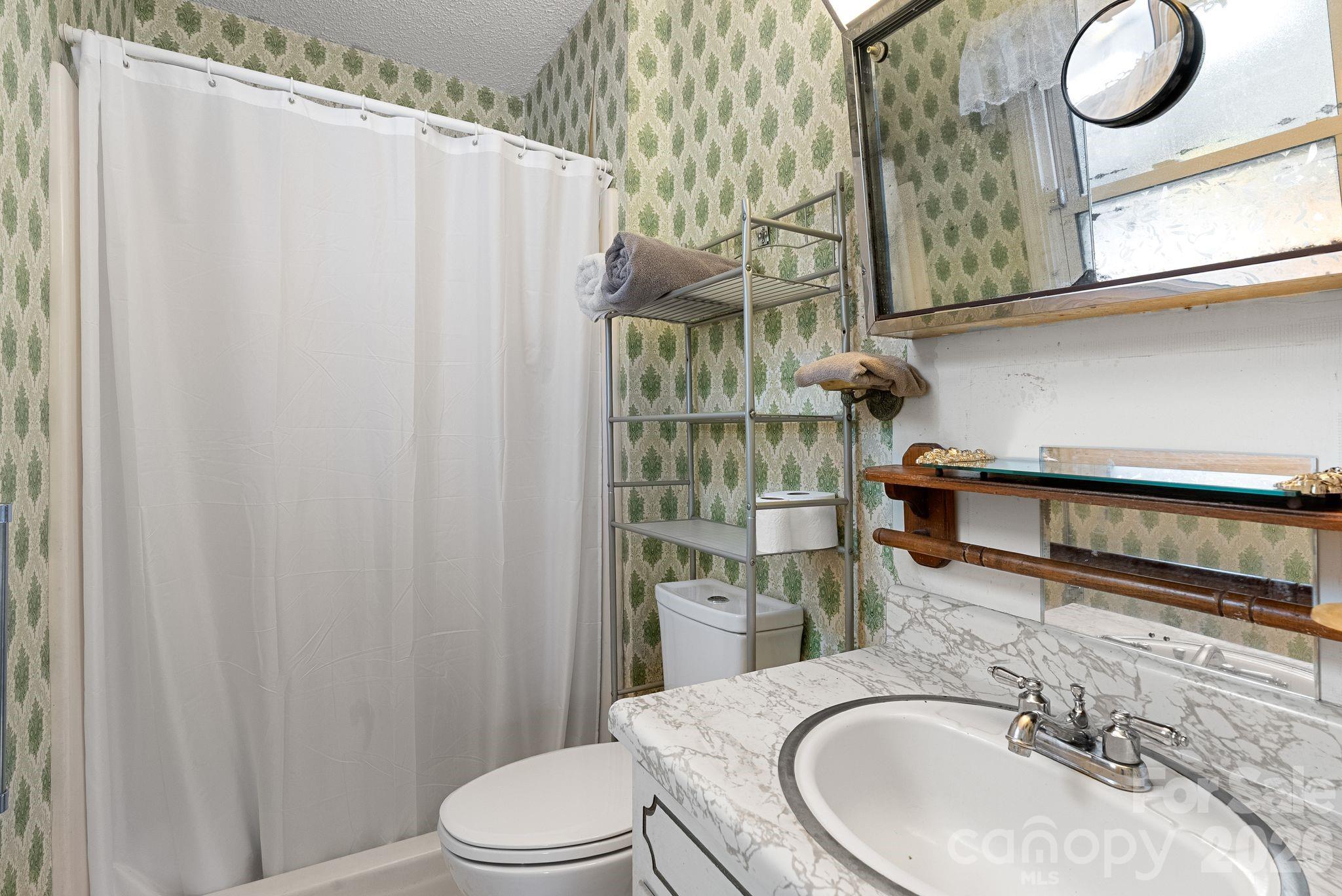 33 Fairfield Drive, Candler, NC - photo 20 of 43