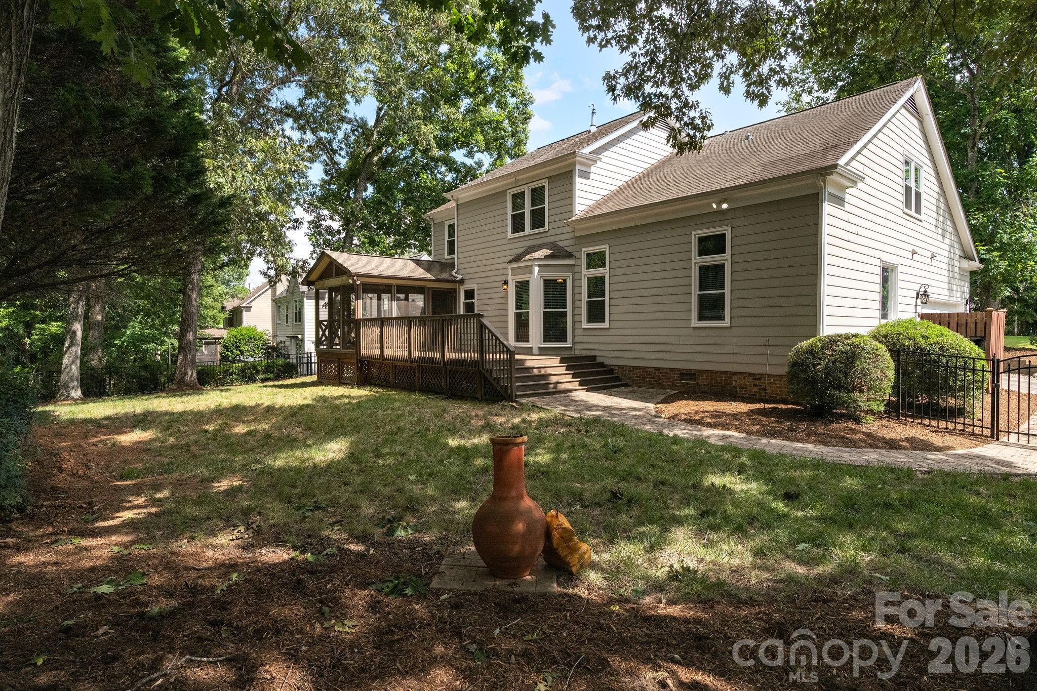 Home for sale at 6632 Elmstone Drive, Charlotte, NC — photo 30 of 38