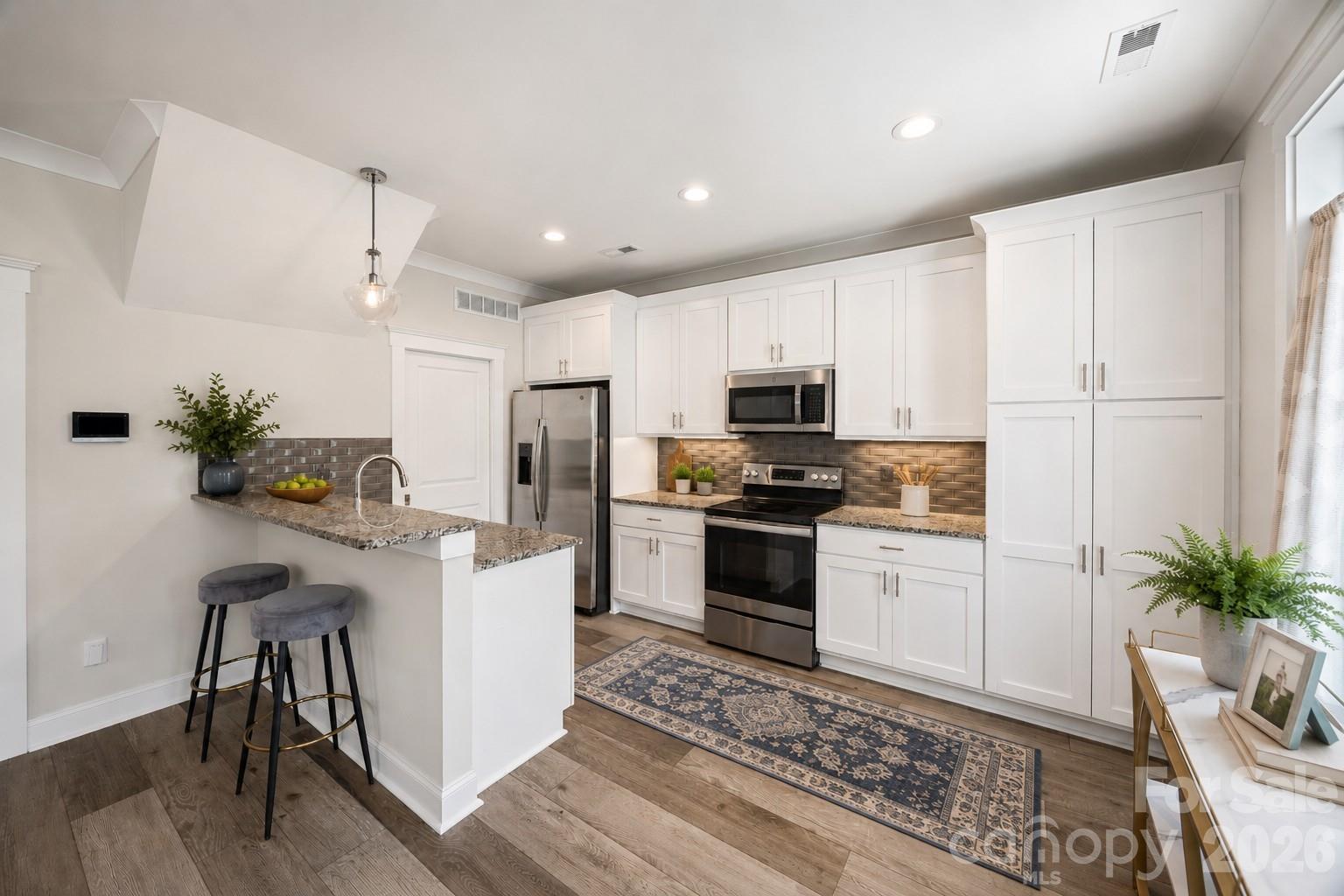 Home for sale at 1512 Norris Avenue, Charlotte, NC — photo 9 of 42