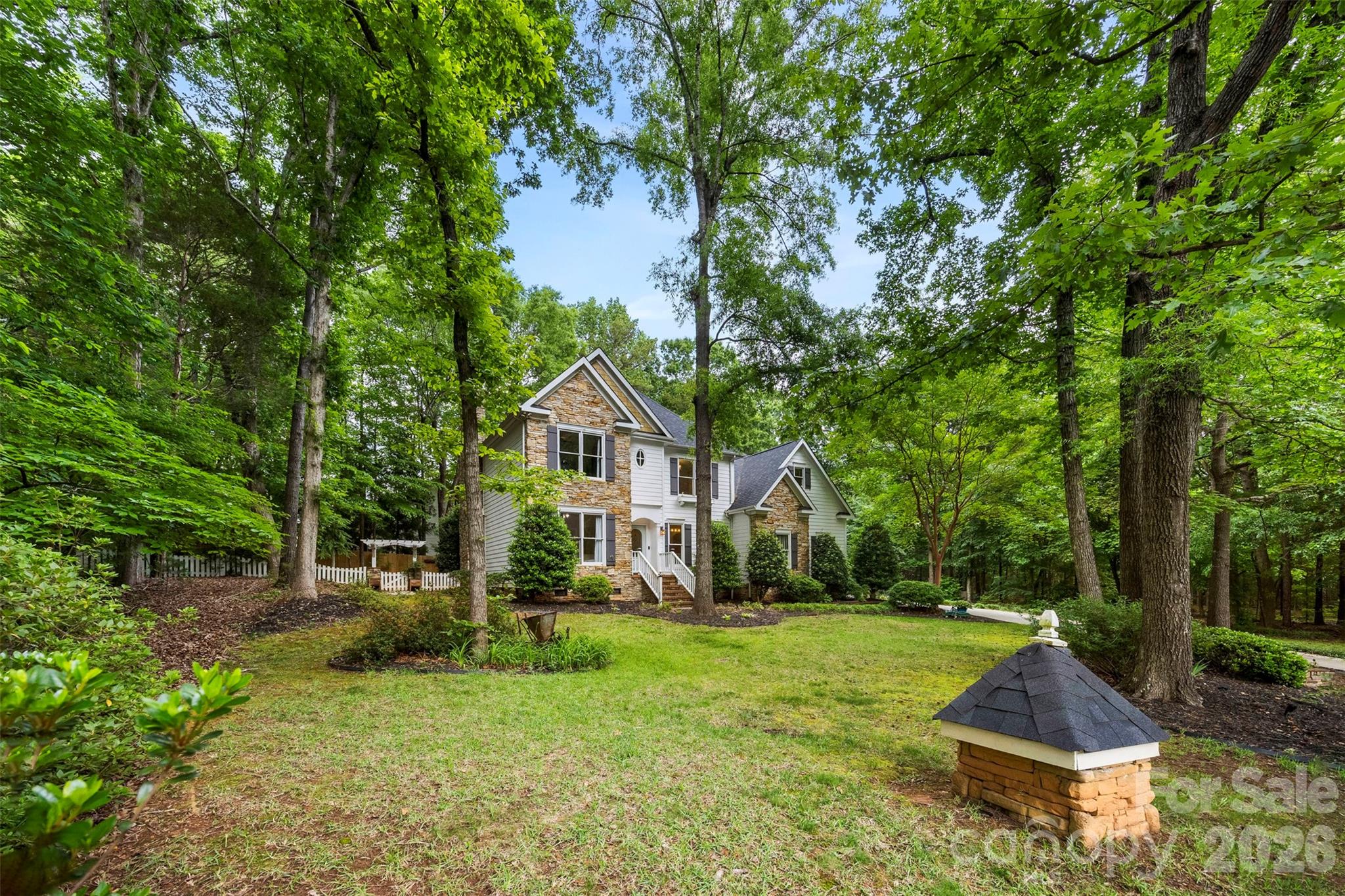 Photo 3 of 10112 Windtree Lane, Charlotte, NC
