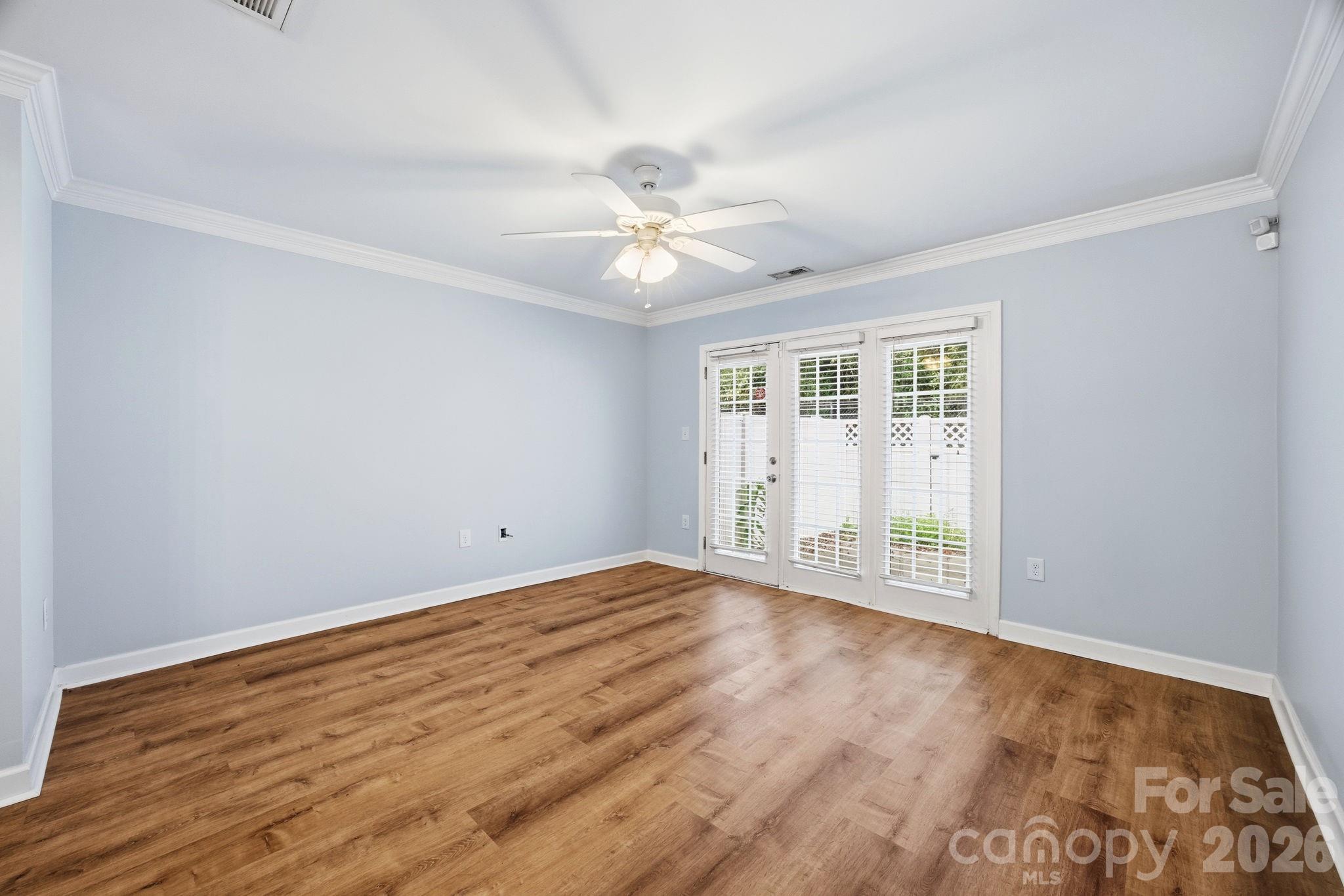 Photo 12 of 1215 Green Oaks LaneI, Charlotte, NC