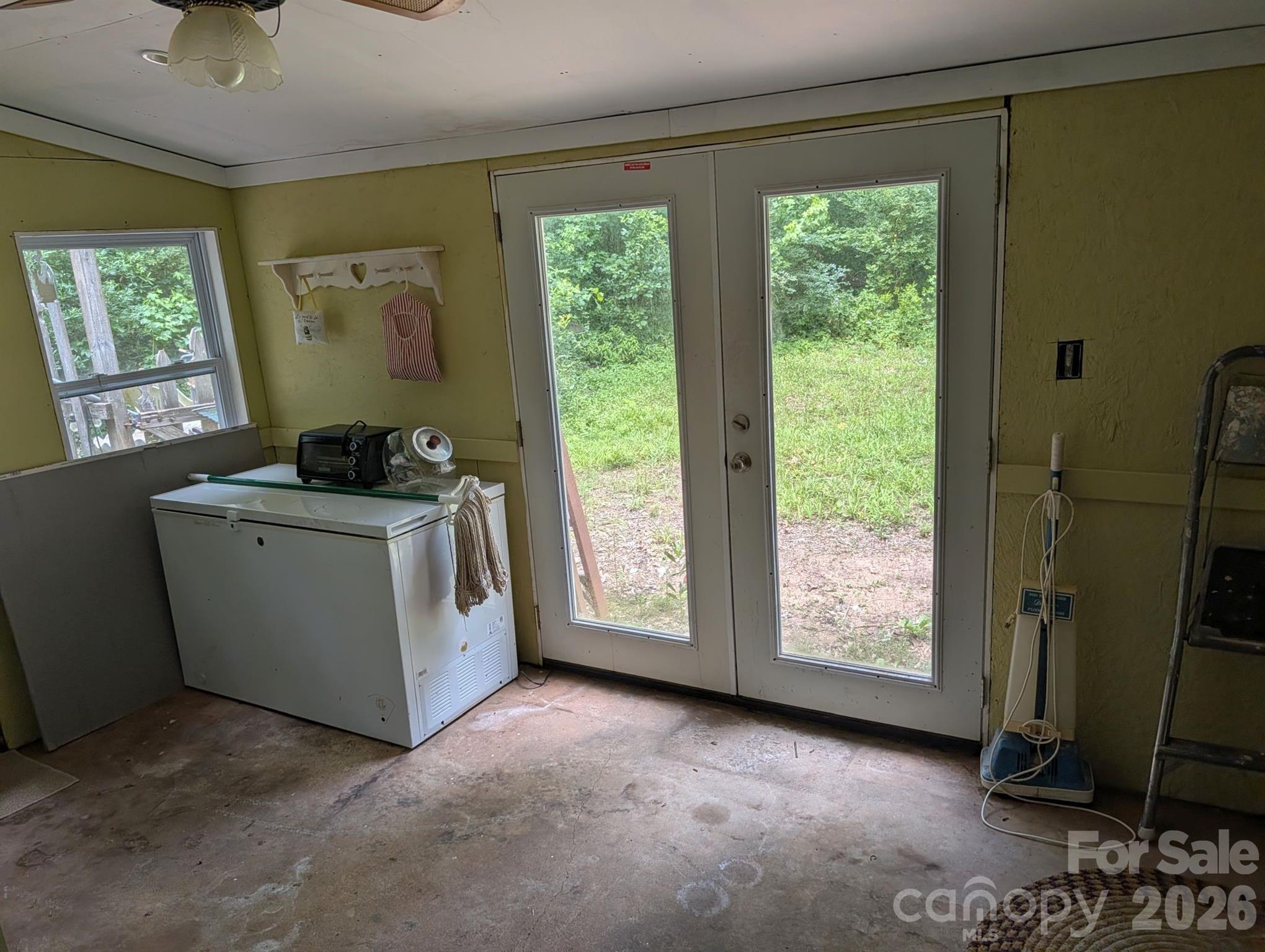 Photo 33 of 215 Swamp Fox Drive, Fort Mill, SC