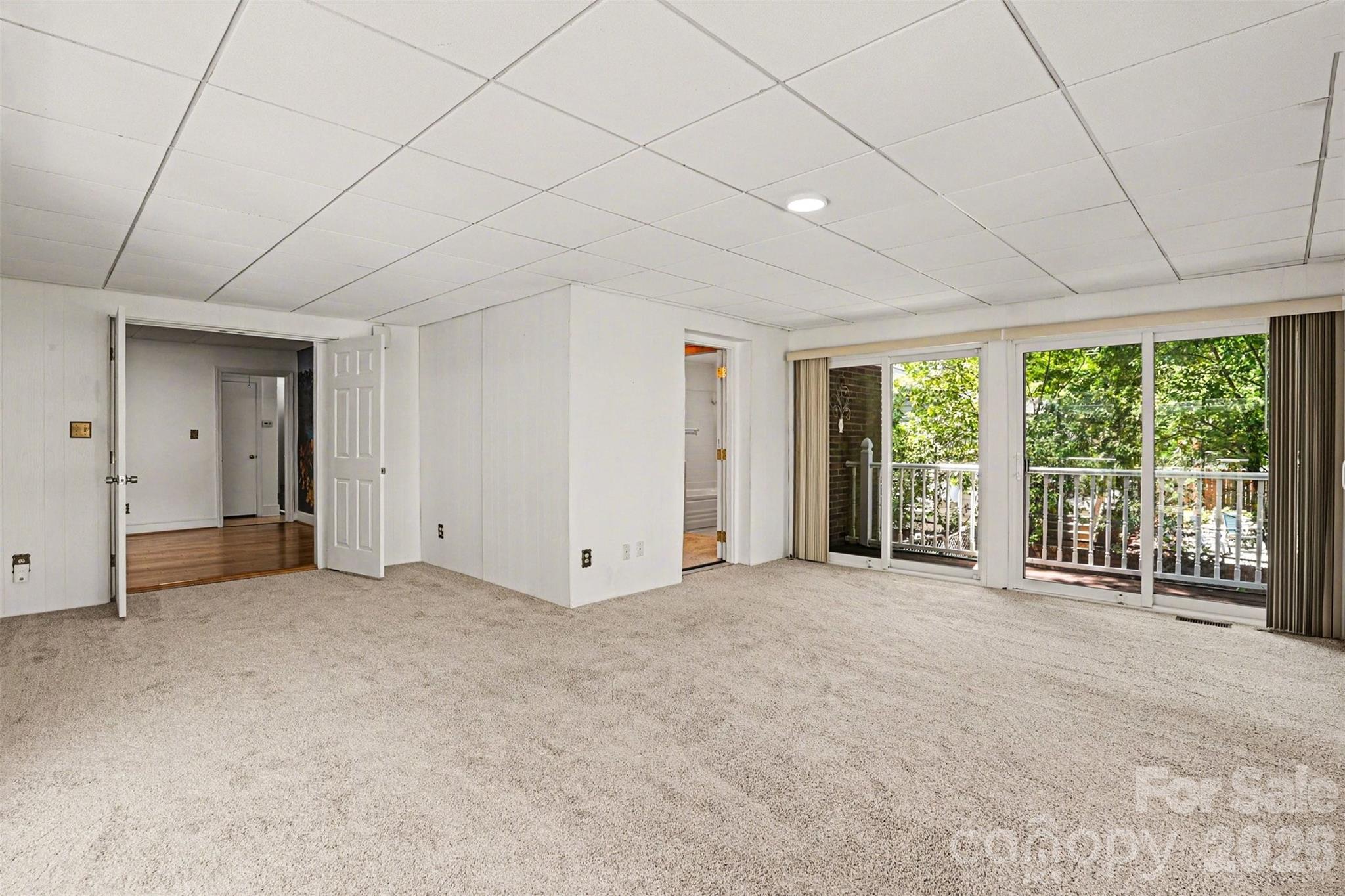 Photo 12 of 955 Hickory Nut Street, Charlotte, NC